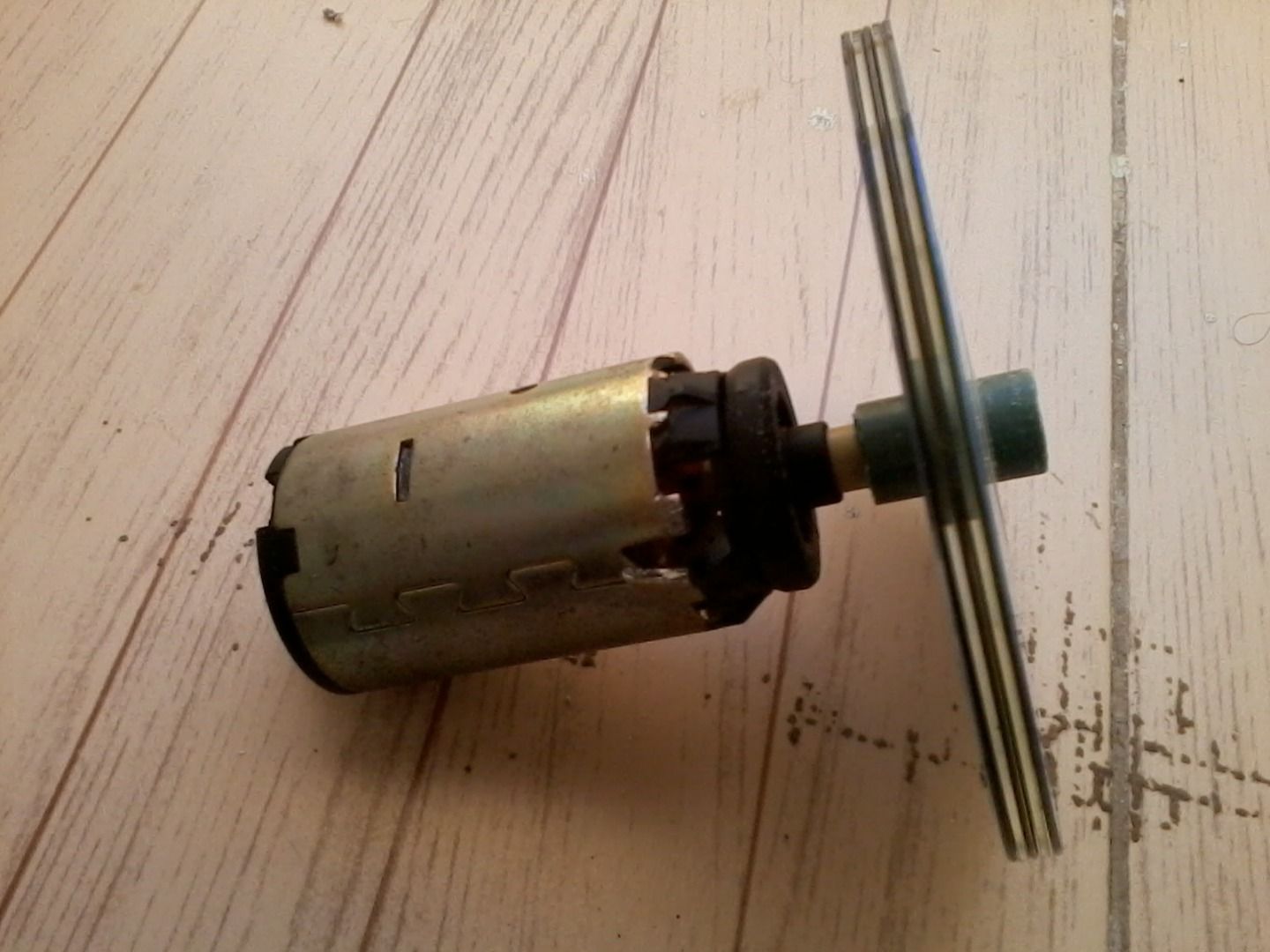 TurbineOne - Basic Wind Turbine That Anyone Can Make : 6 Steps (with ...