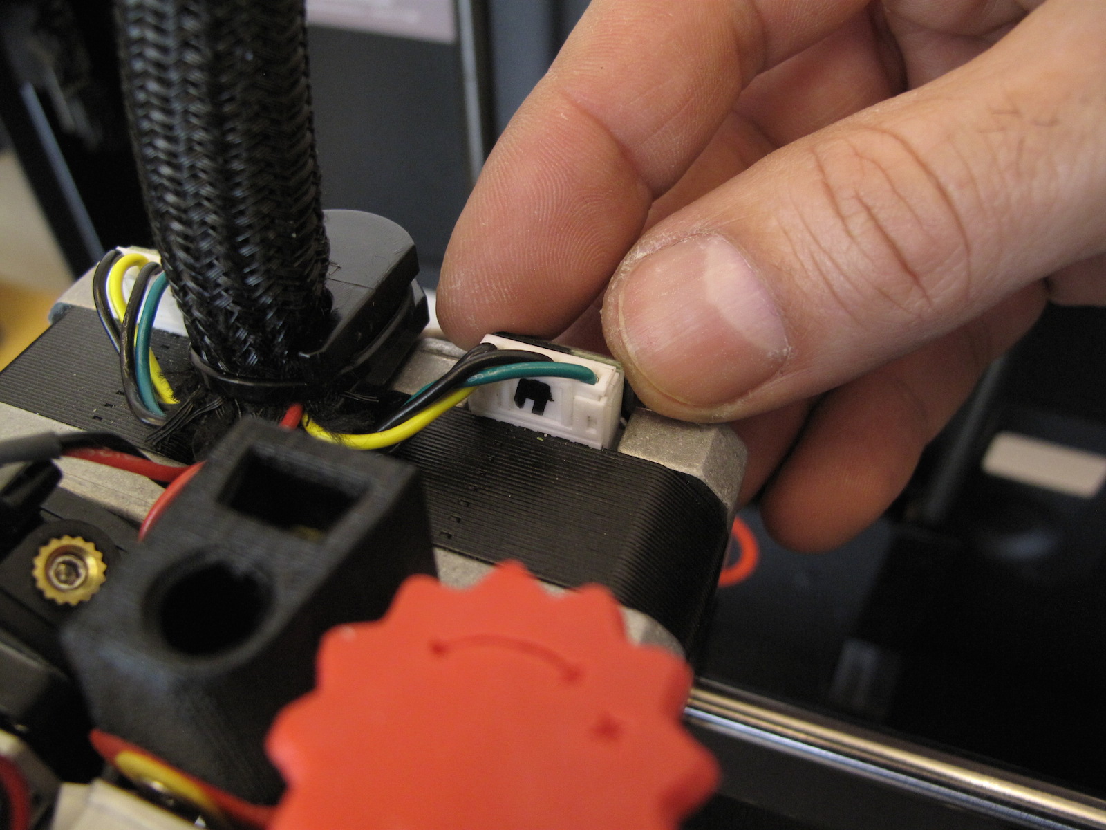 Adjustable Extruder Drive Block Upgrade for Replicator 2X : 18 Steps ...