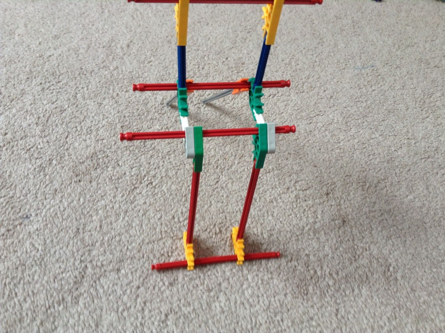 KNEX IPhone/IPod/IPad Stand : 4 Steps (with Pictures) - Instructables