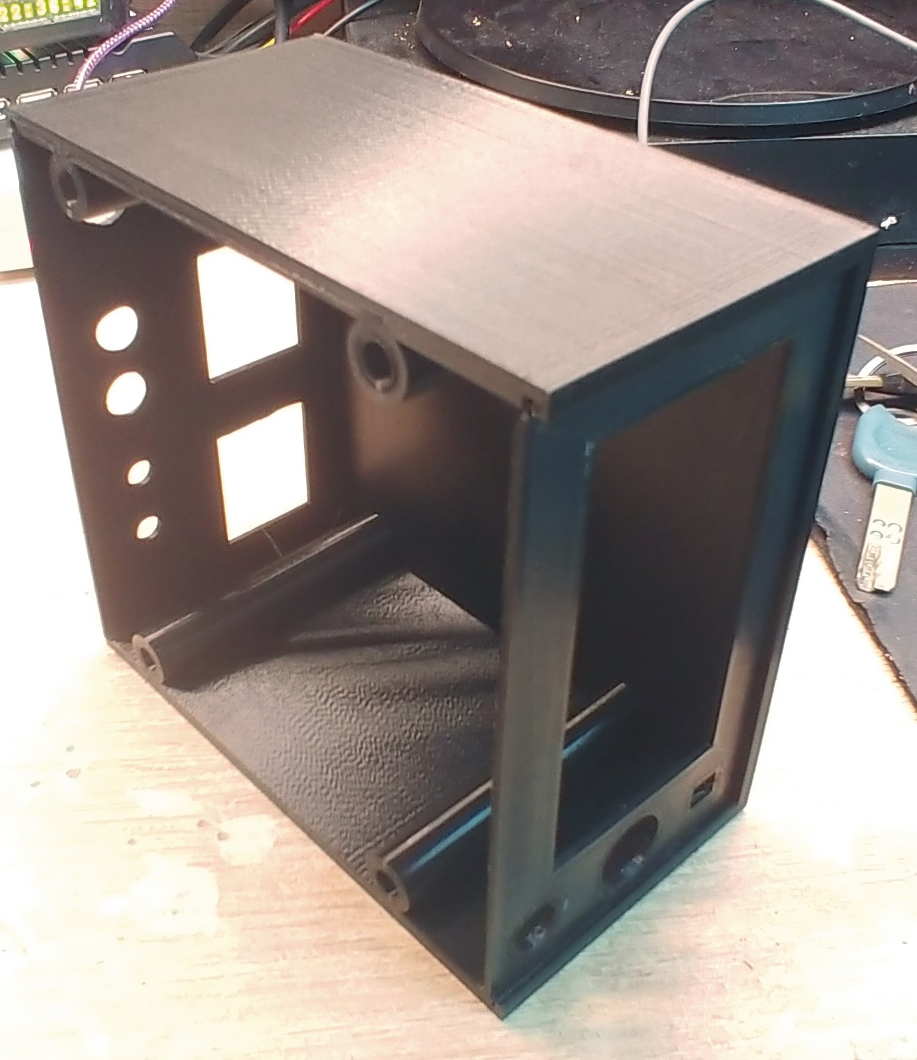 Remote Controlled Computer Desk : 8 Steps (with Pictures) - Instructables