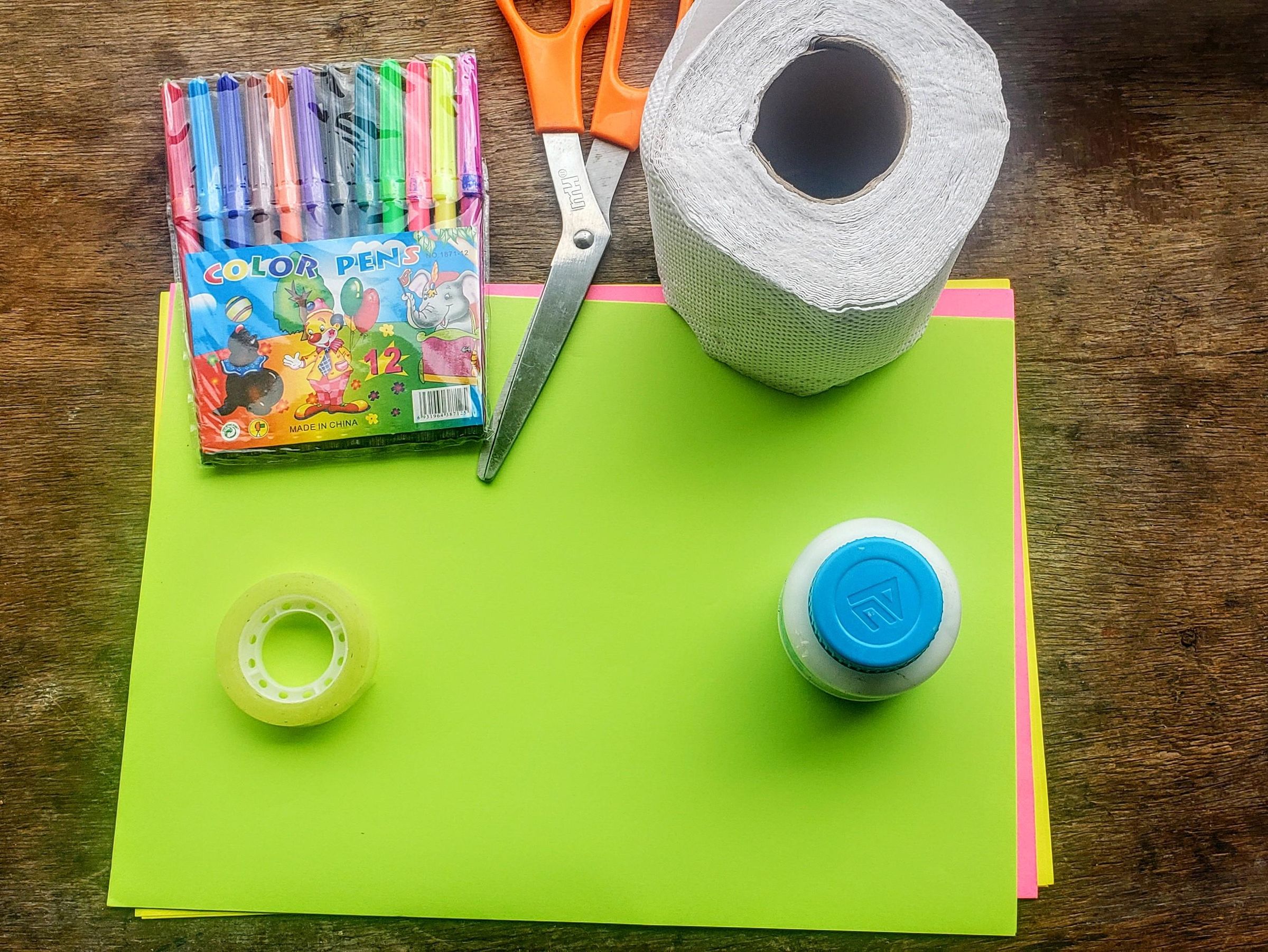 Super Simple DIY Fun Paper Wriggling Caterpillar. : 10 Steps (with ...