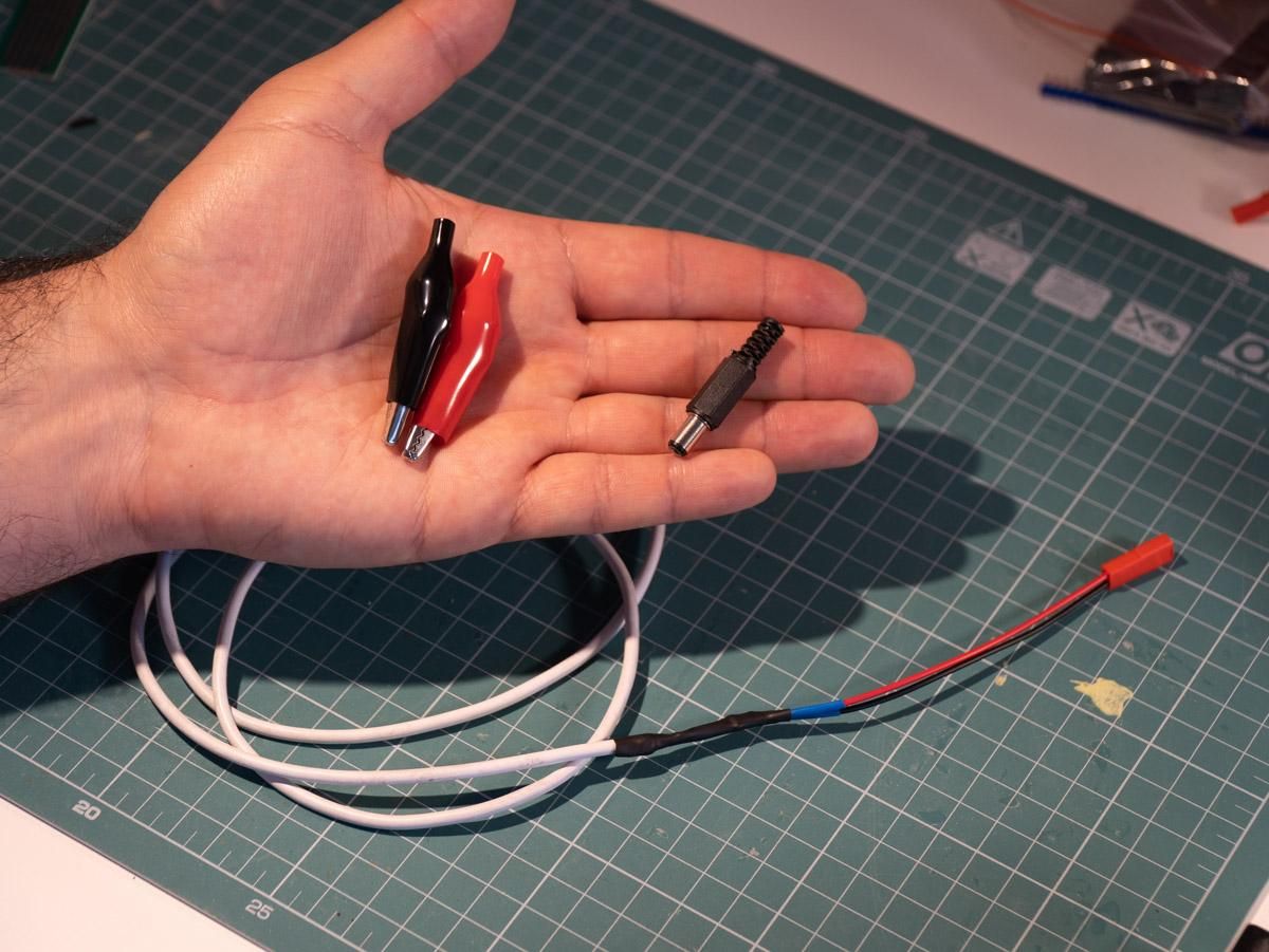 USB Cable to Breadboard Power Supply Using a Power Bank : 8 Steps (with ...