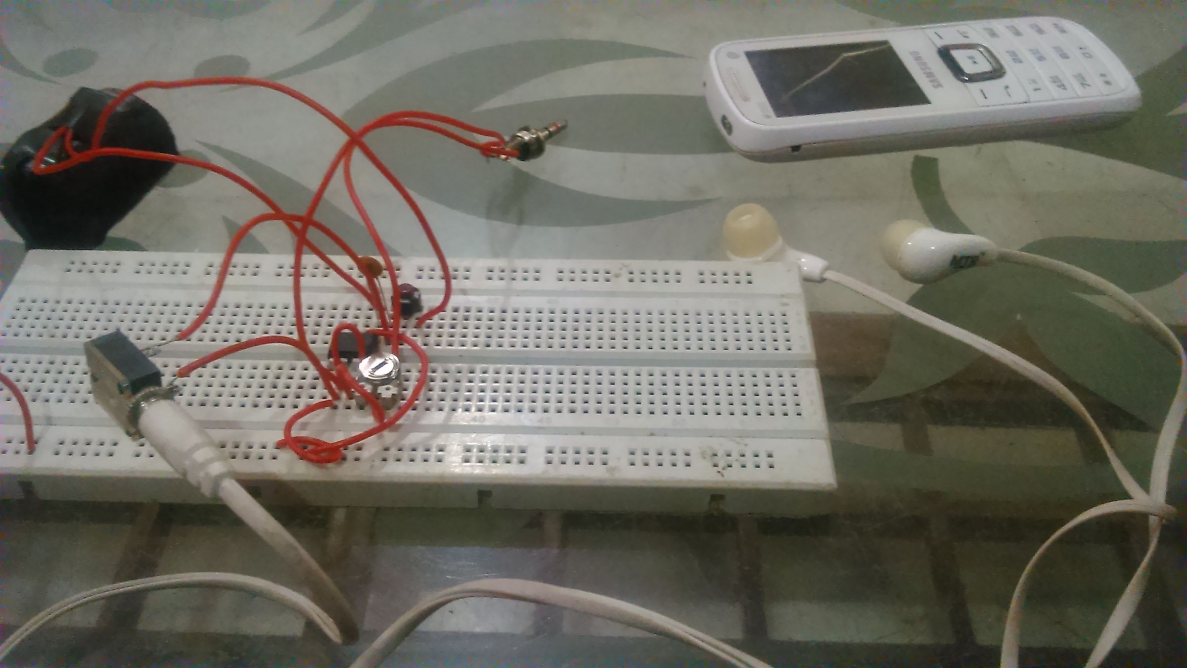 SIMPLEST AUDIO AMPLIFIER : 6 Steps - Instructables