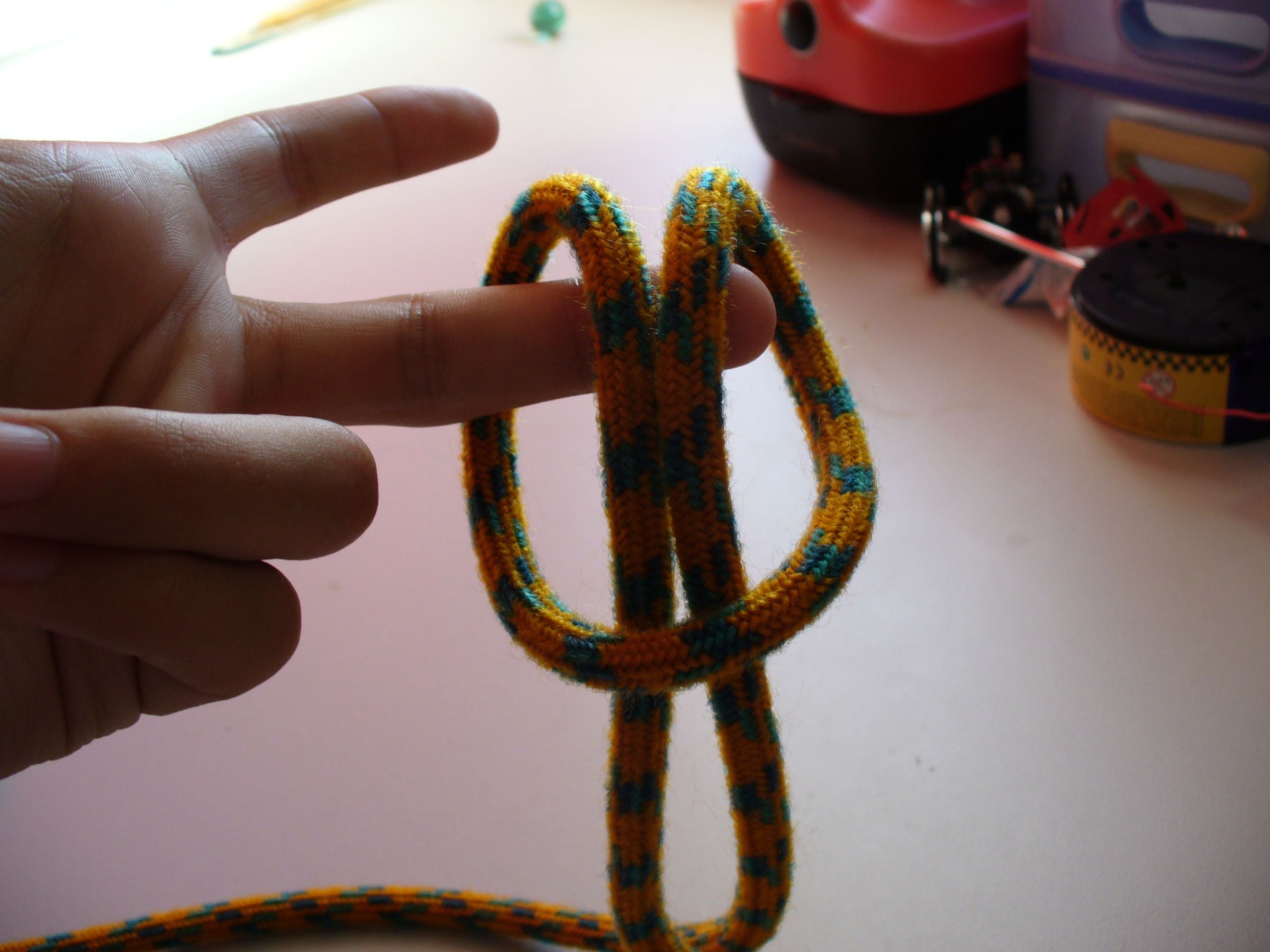 Paracord Prussik Belt : 5 Steps - Instructables