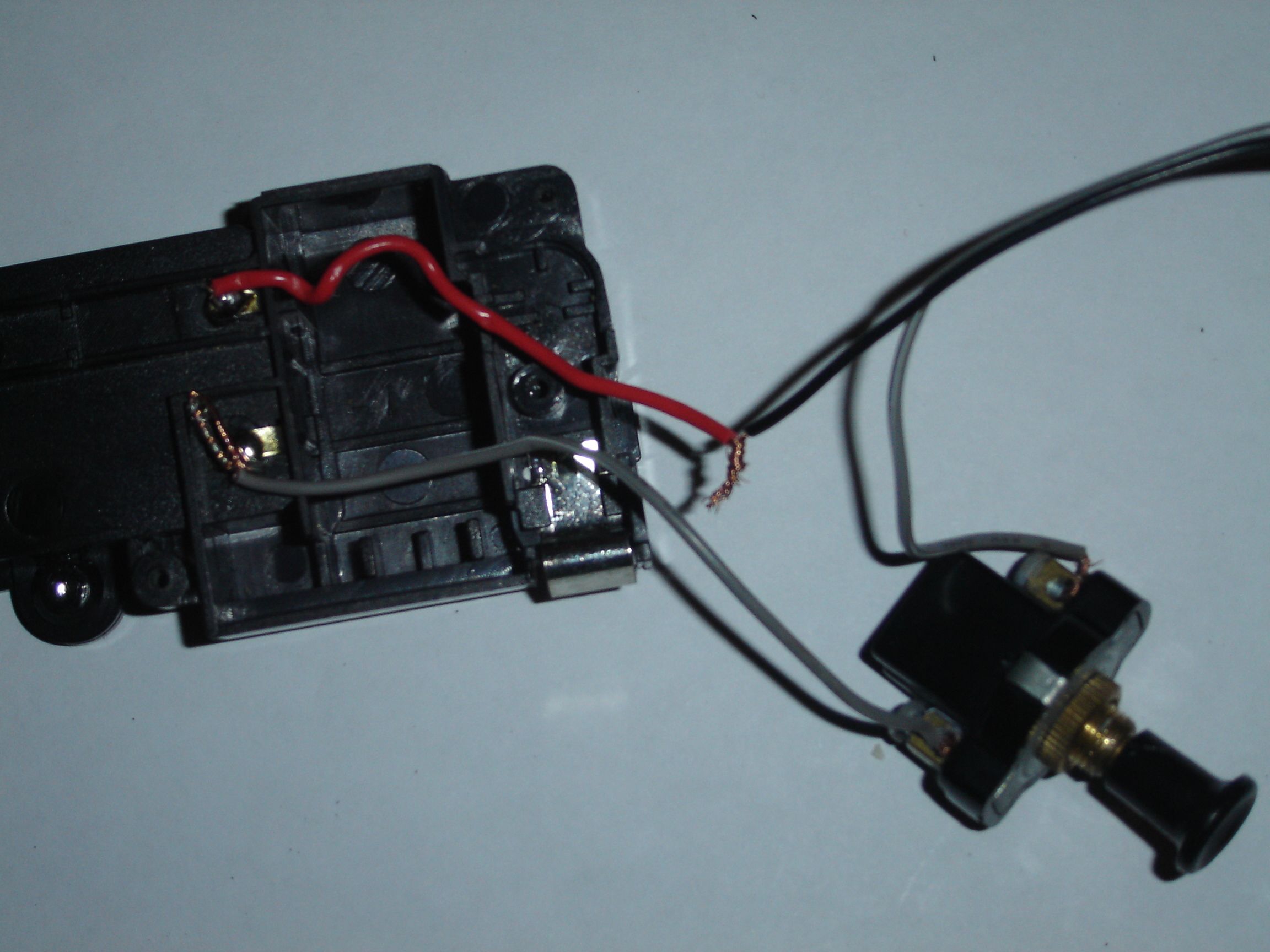 How to Build a Vibrobot : 6 Steps - Instructables