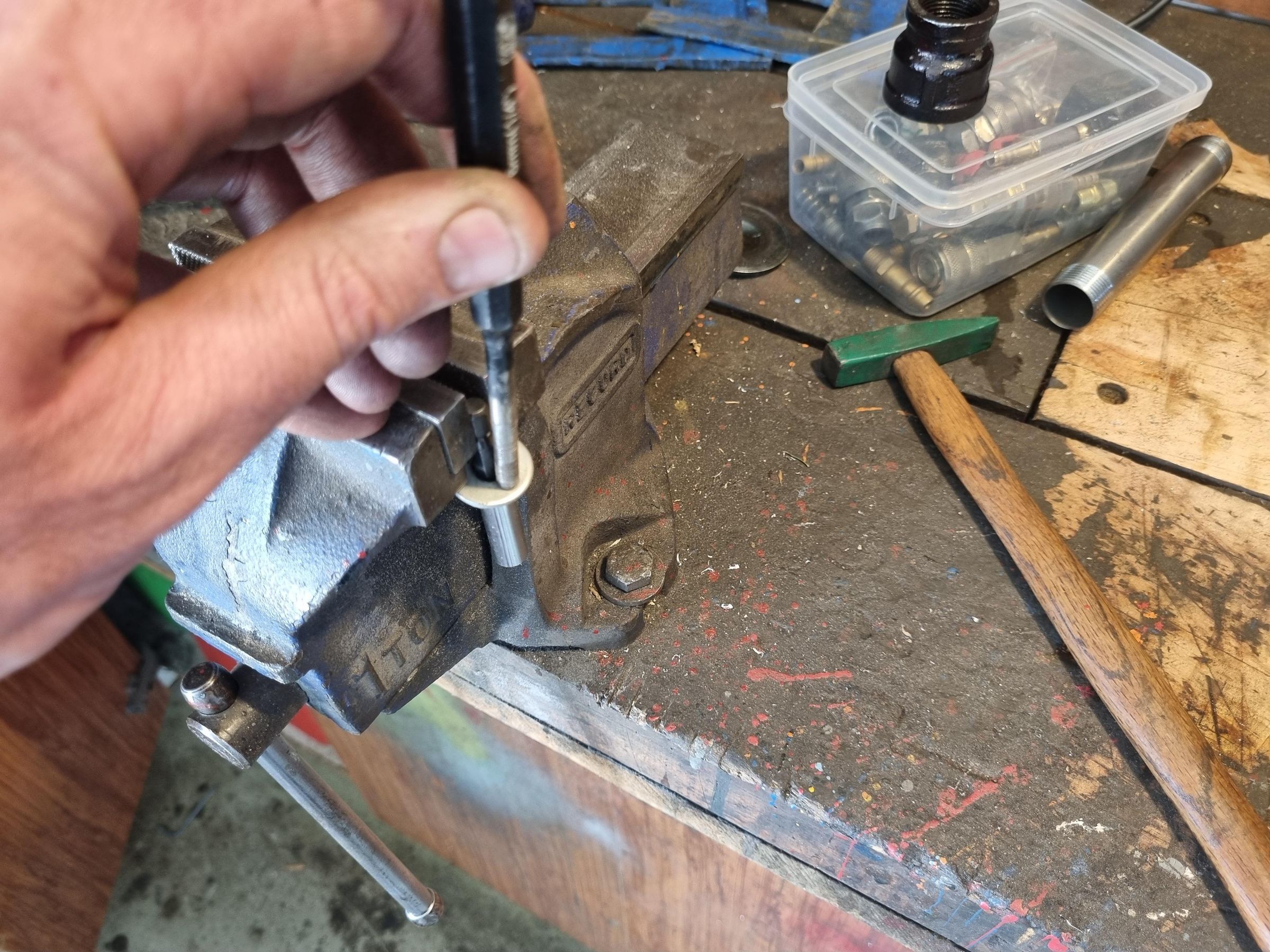 Hex Adaptor for Brace : 4 Steps - Instructables