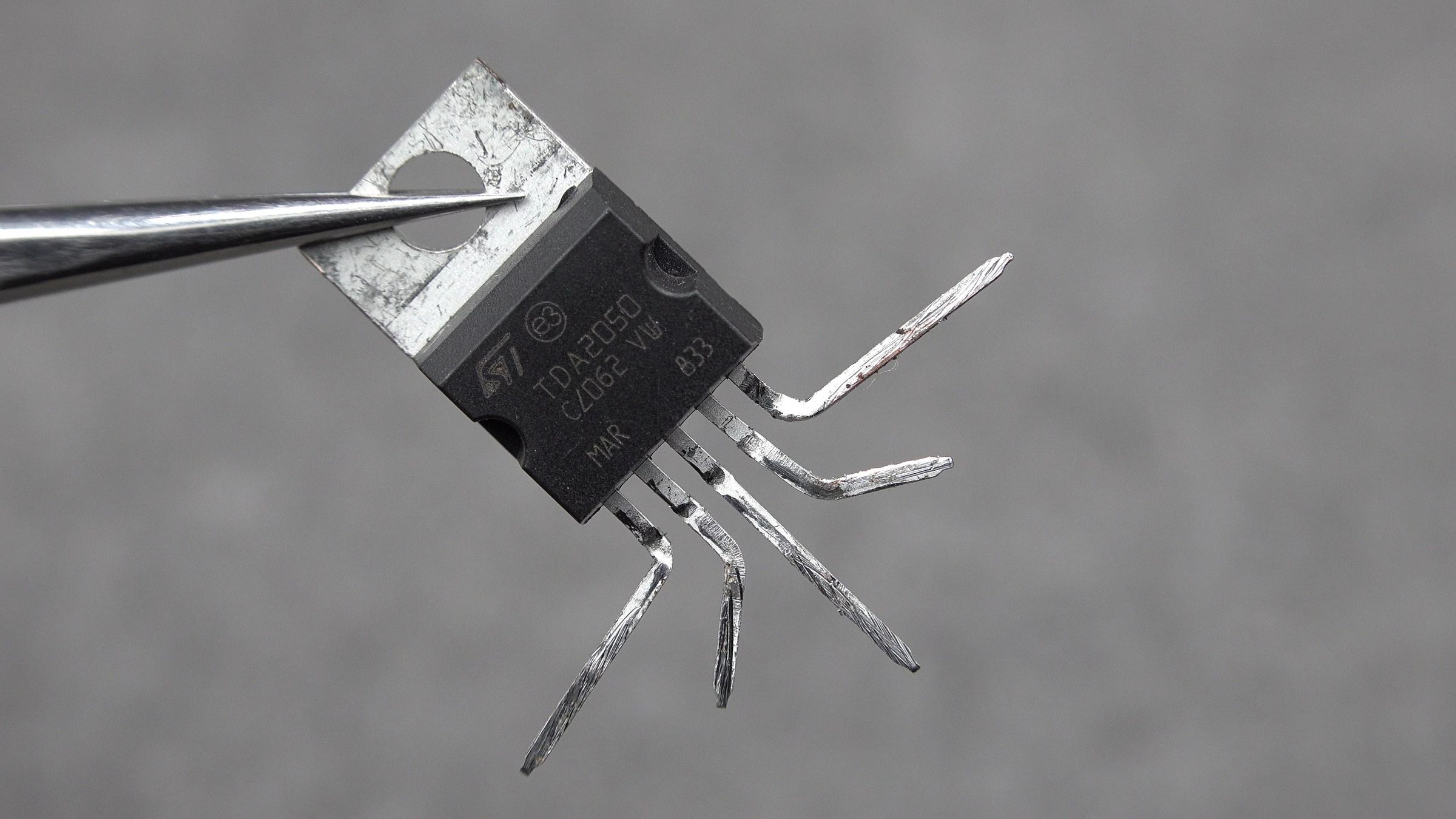 TDA2030 Make Amplifier Circuit : 10 Steps - Instructables