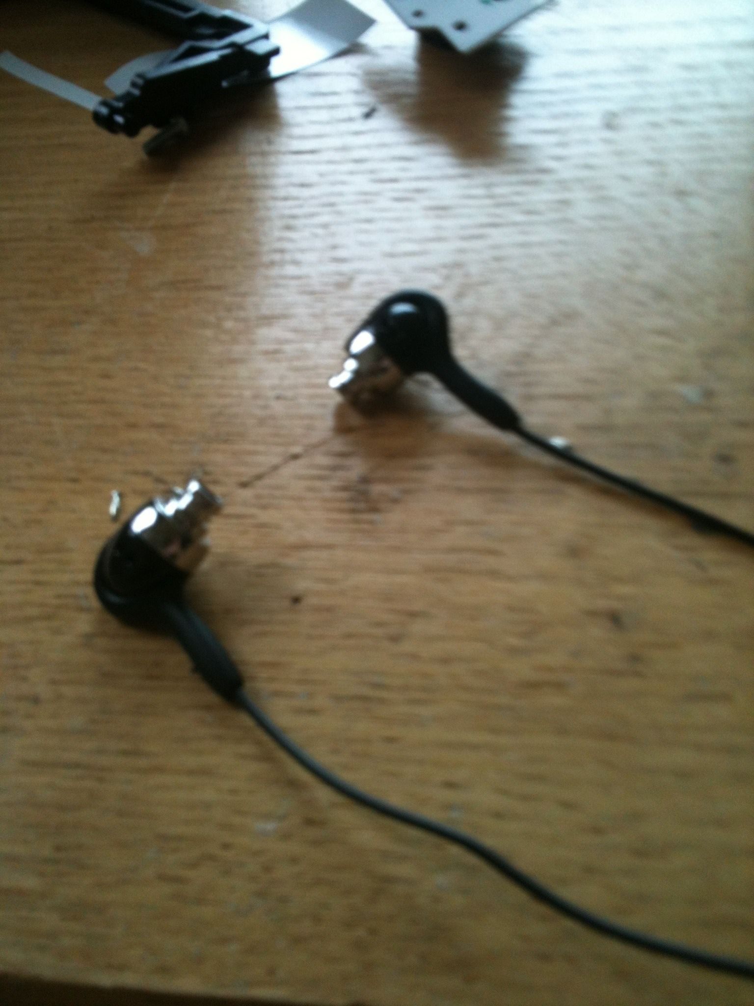 Replacement Earbuds : 8 Steps - Instructables