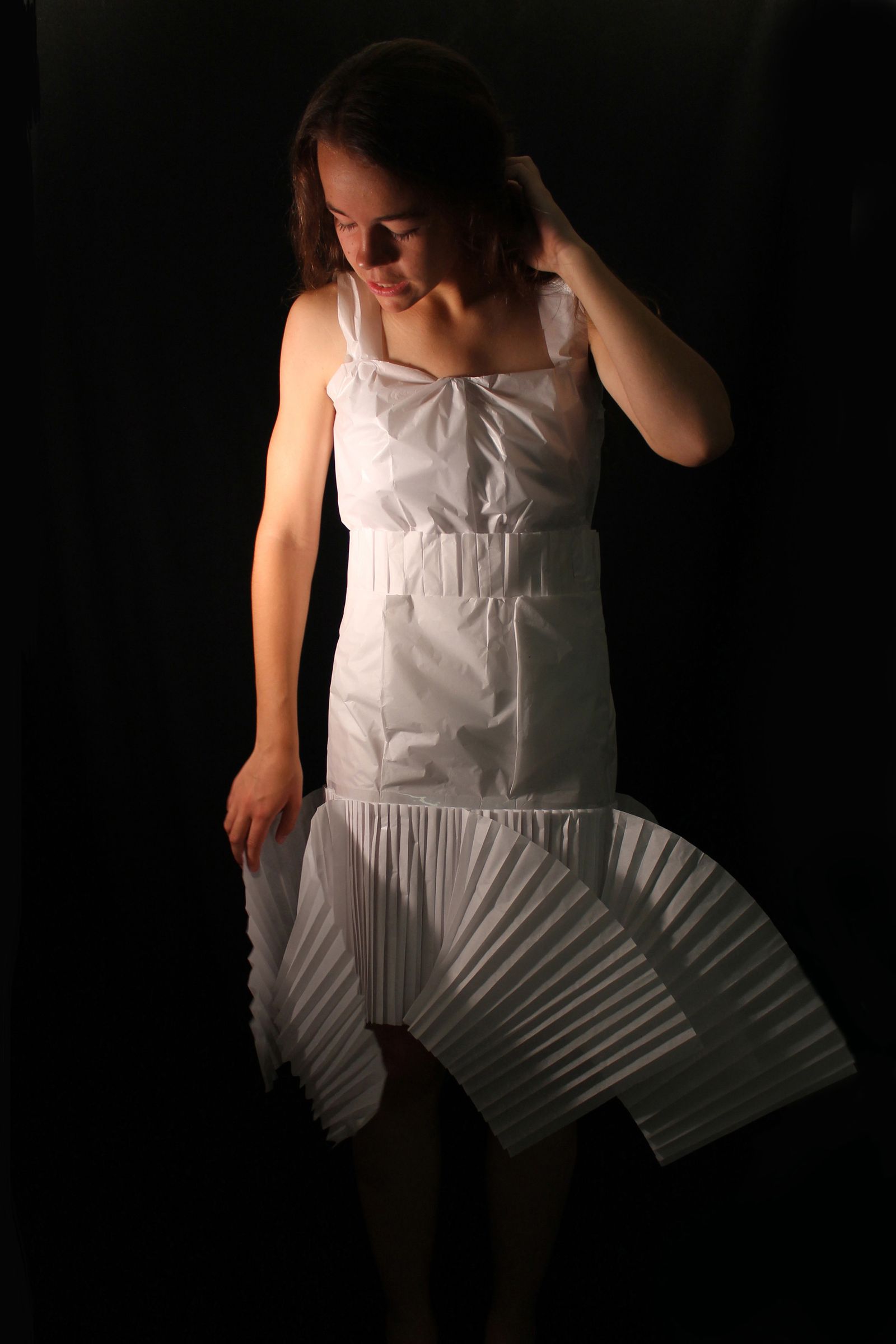 How to Make a Pleated Paper Dress : 5 Steps (with Pictures) - Instructables