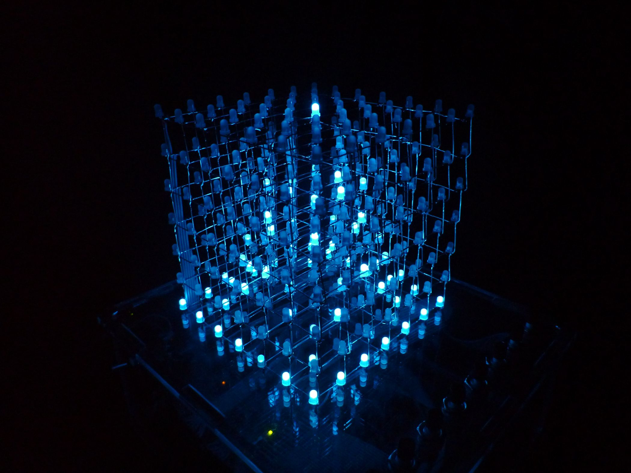 Self-Contained 7x7x7 LED Cube : 26 Steps (with Pictures) - Instructables