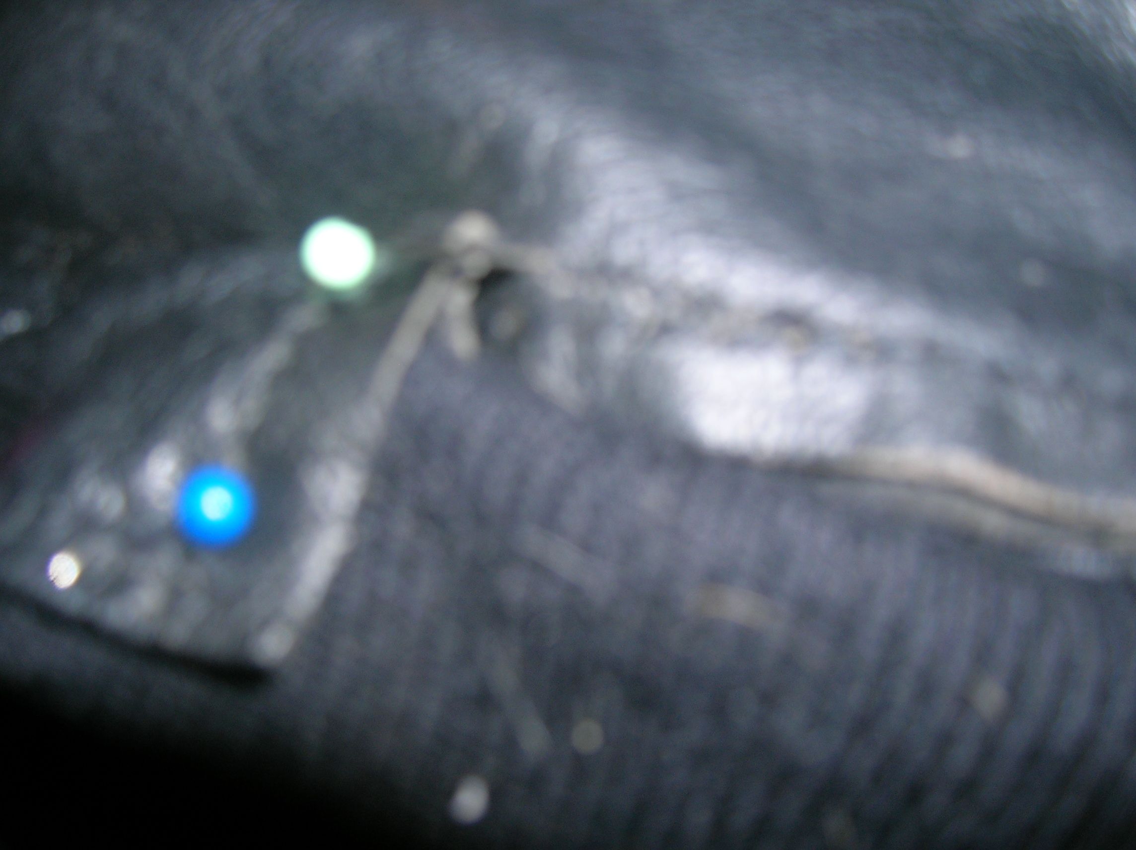 How to Repair a Leather Jacket by Hand : 6 Steps - Instructables