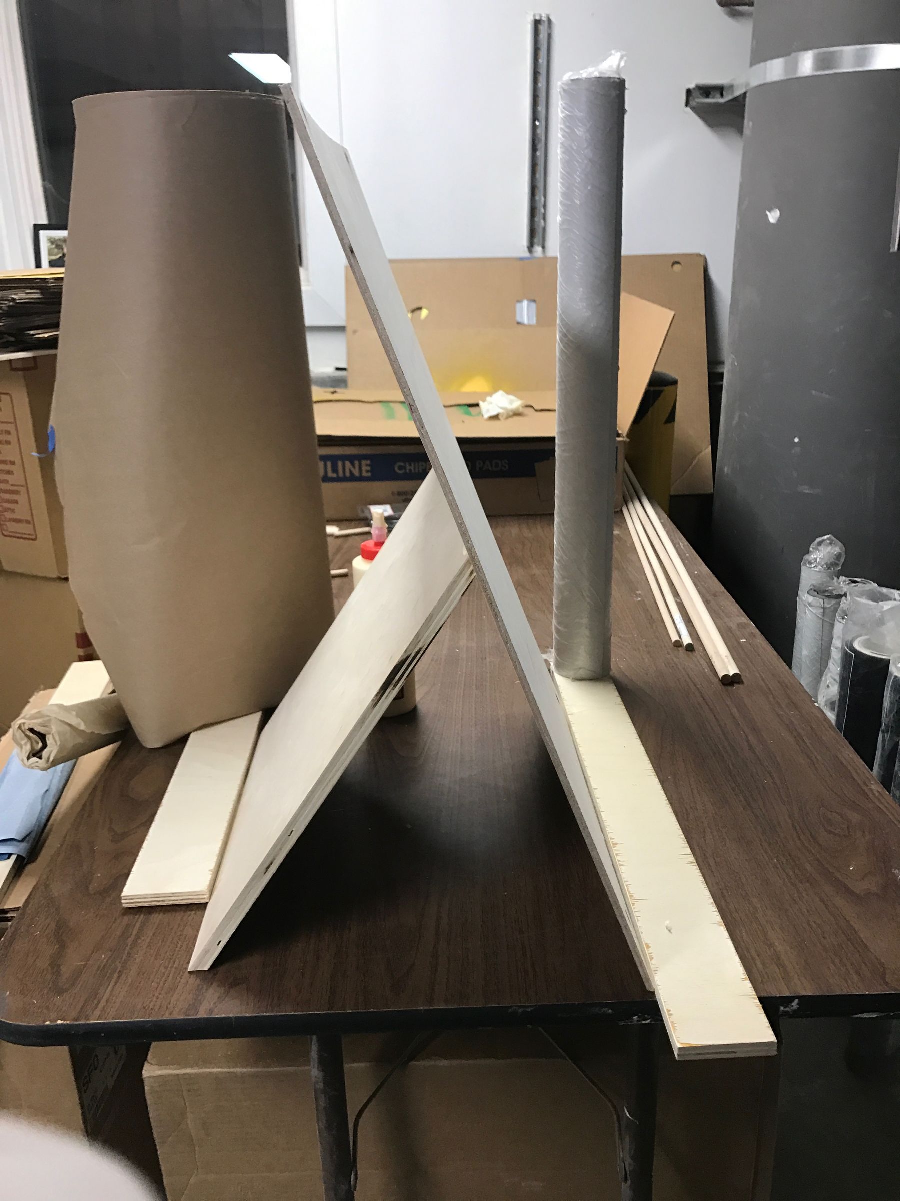 Stencil Easel : 4 Steps (with Pictures) - Instructables