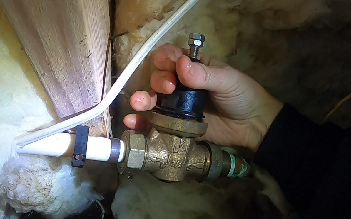 Water Pressure Regulator Valve Rebuild : 9 Steps (with Pictures ...