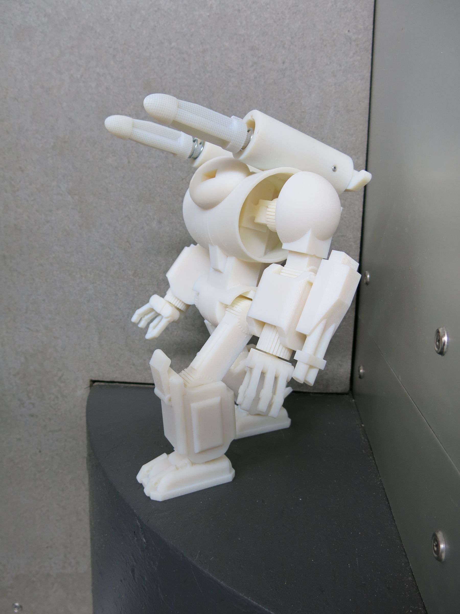 123D Design Fully Articulated Battle Robot Action Figure : 14 Steps ...