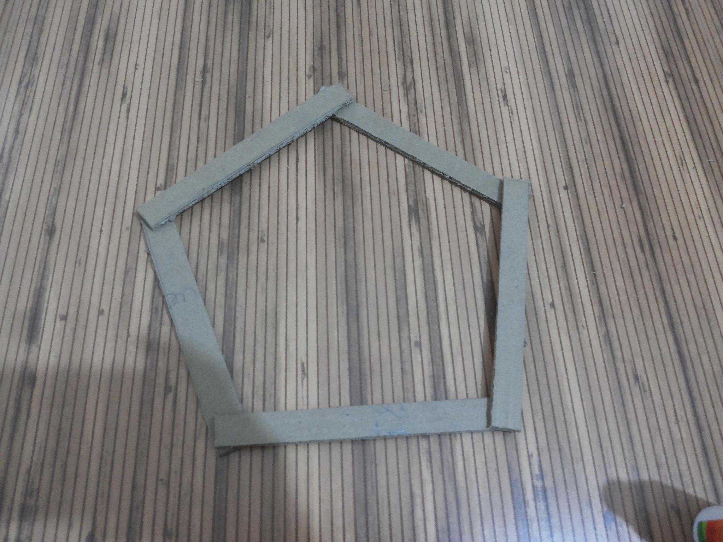 Cardboard Pentagon Table Lamp : 6 Steps (with Pictures) - Instructables