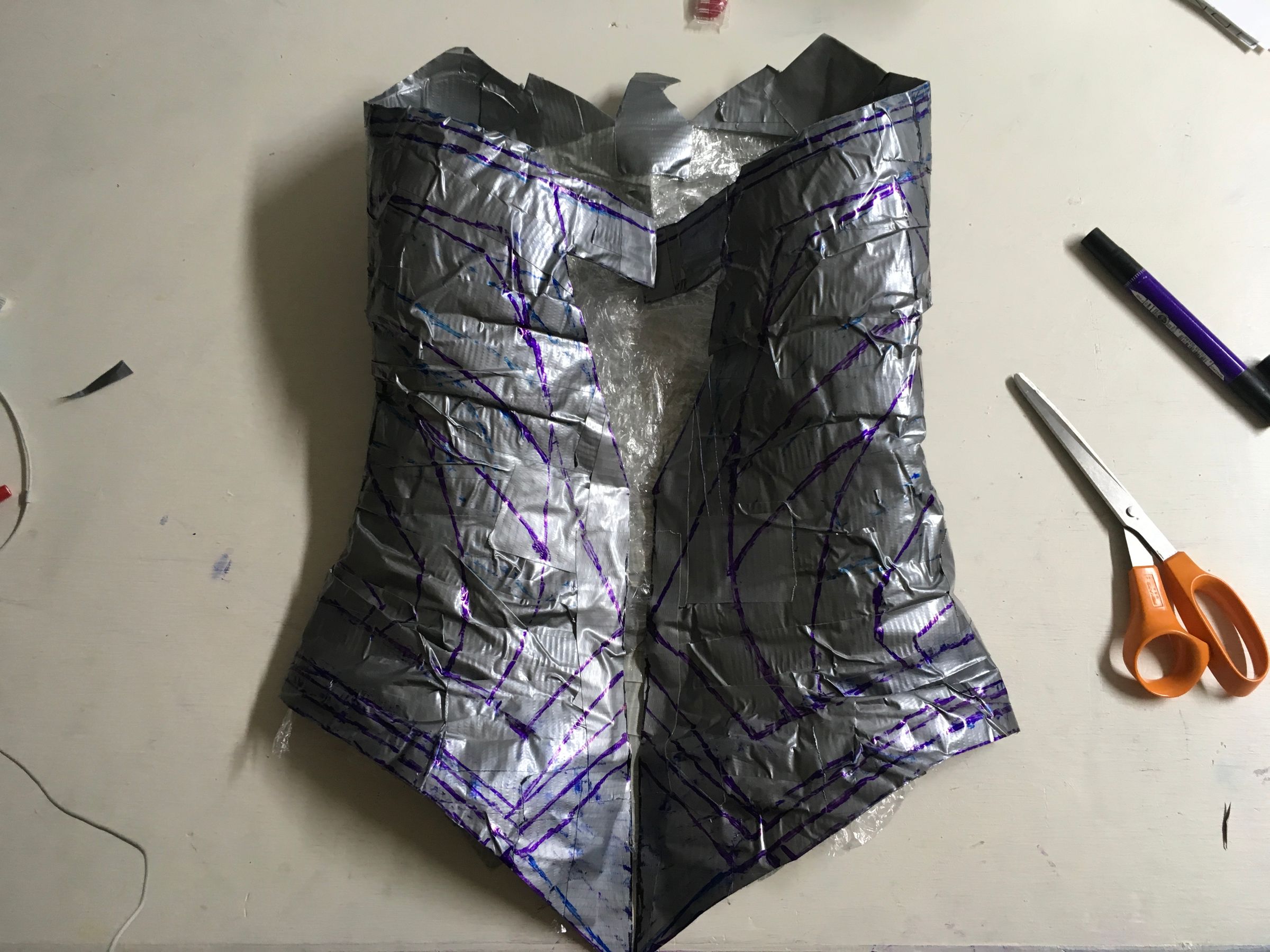 Wonder Woman Cosplay: Body Armour and Gladiator Skirt : 11 Steps (with ...