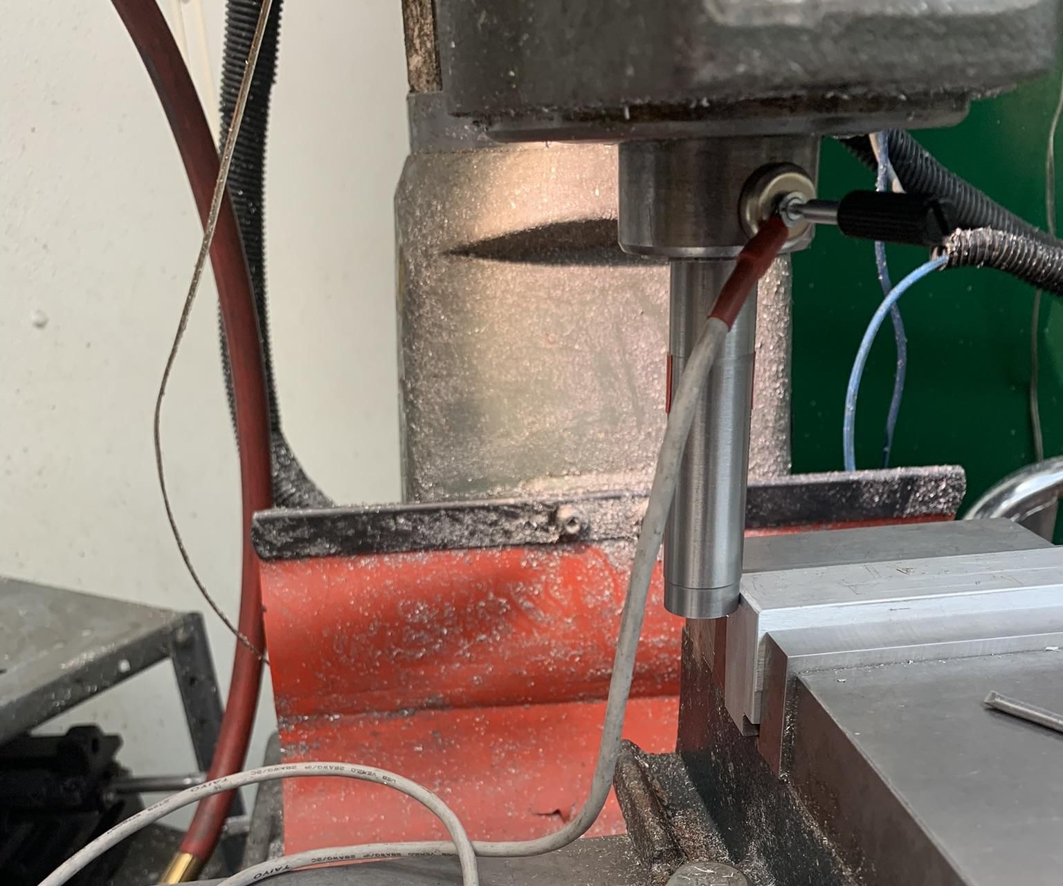 A CNC Compatible Electronic Edge Finder : 3 Steps - Instructables