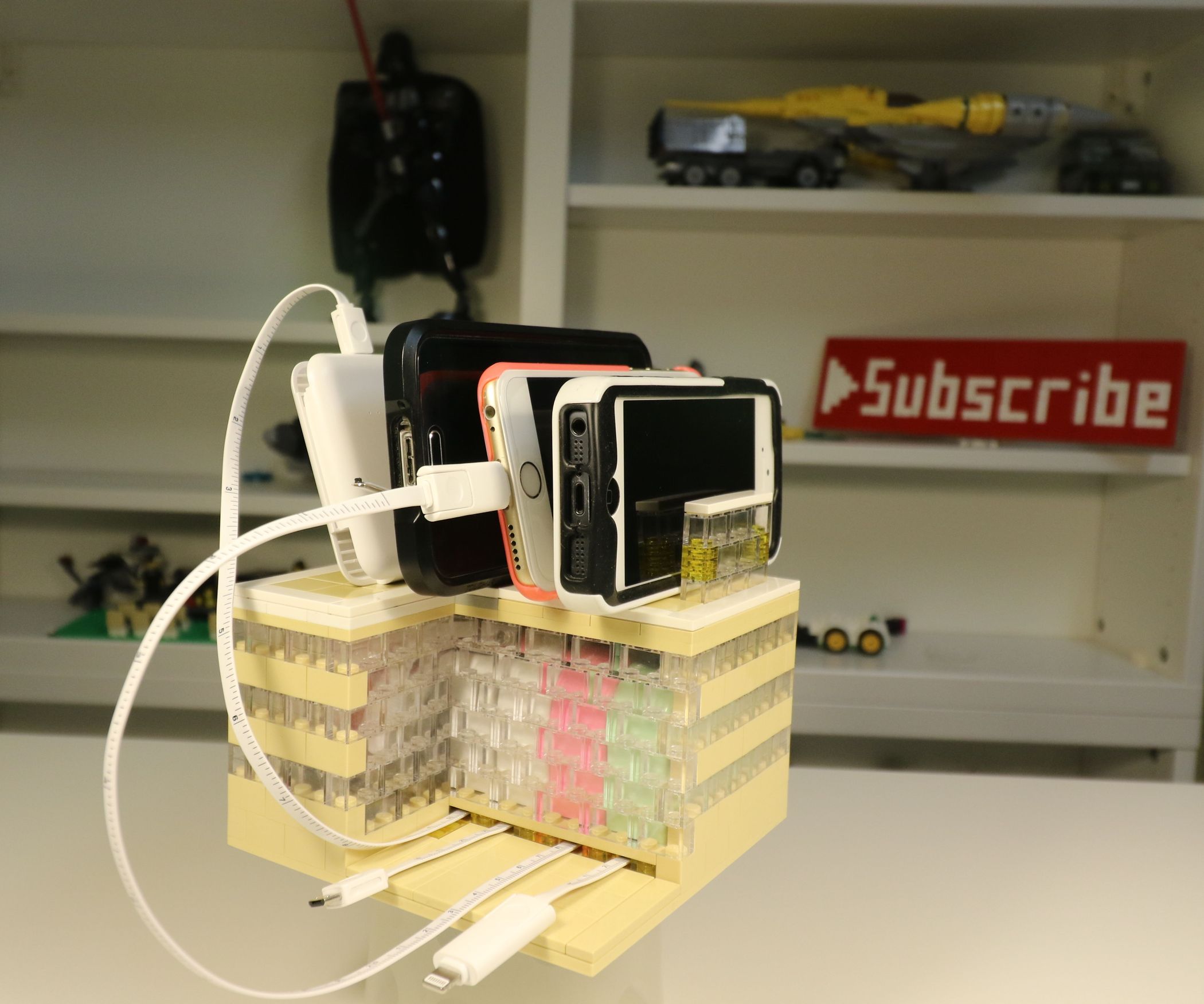 Lego Retractable Charging Station Ver. 2 : 4 Steps - Instructables