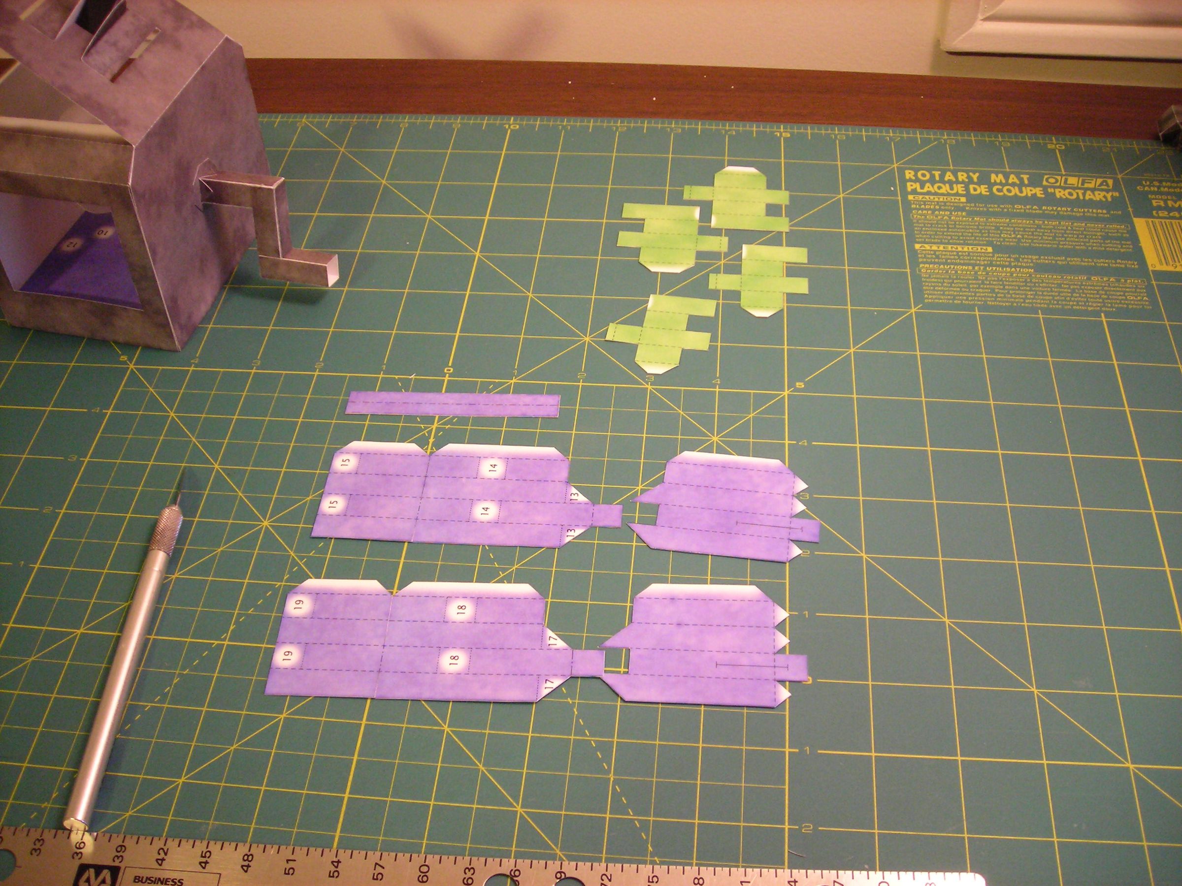 Walking Papercraft Mech Warrior : 20 Steps (with Pictures) - Instructables