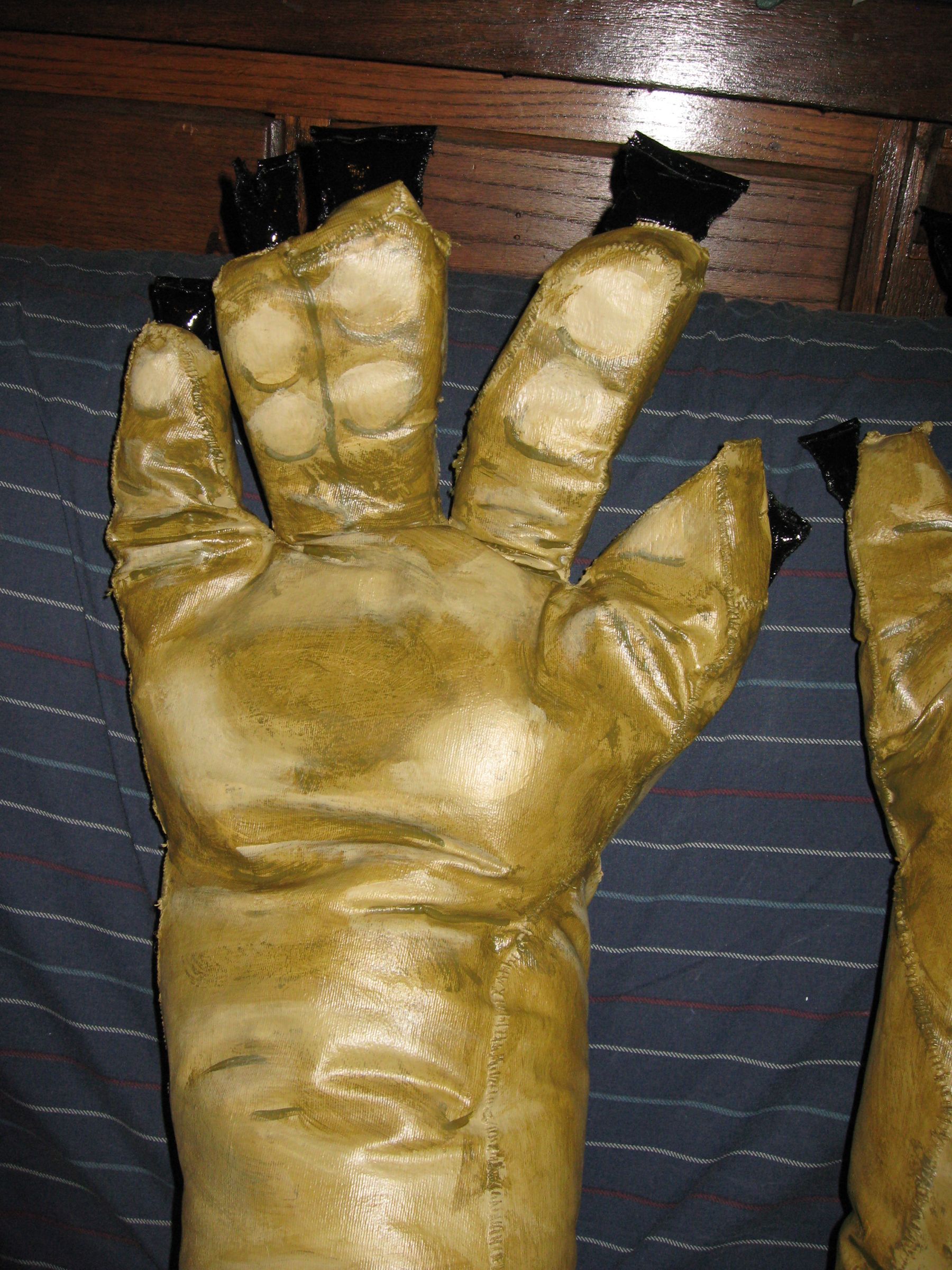 Giant Monster Hands (now With Action Video!) : 9 Steps - Instructables