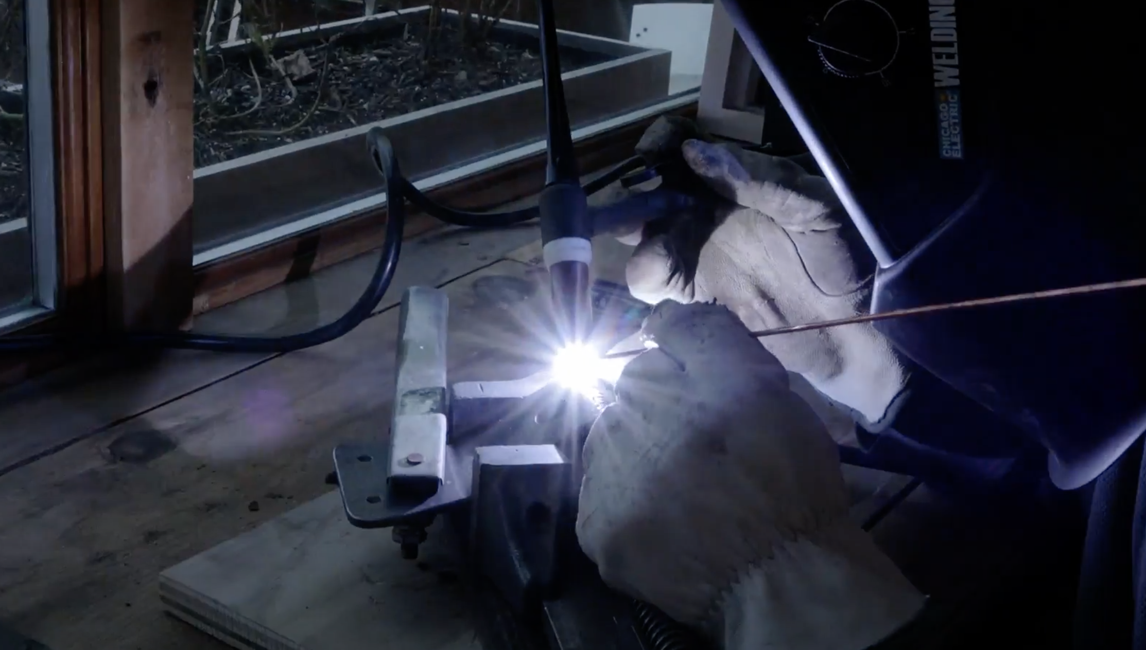 DIY Composite Layup and Vacuum Bagging - Making a Carbon Fiber RipSurf ...