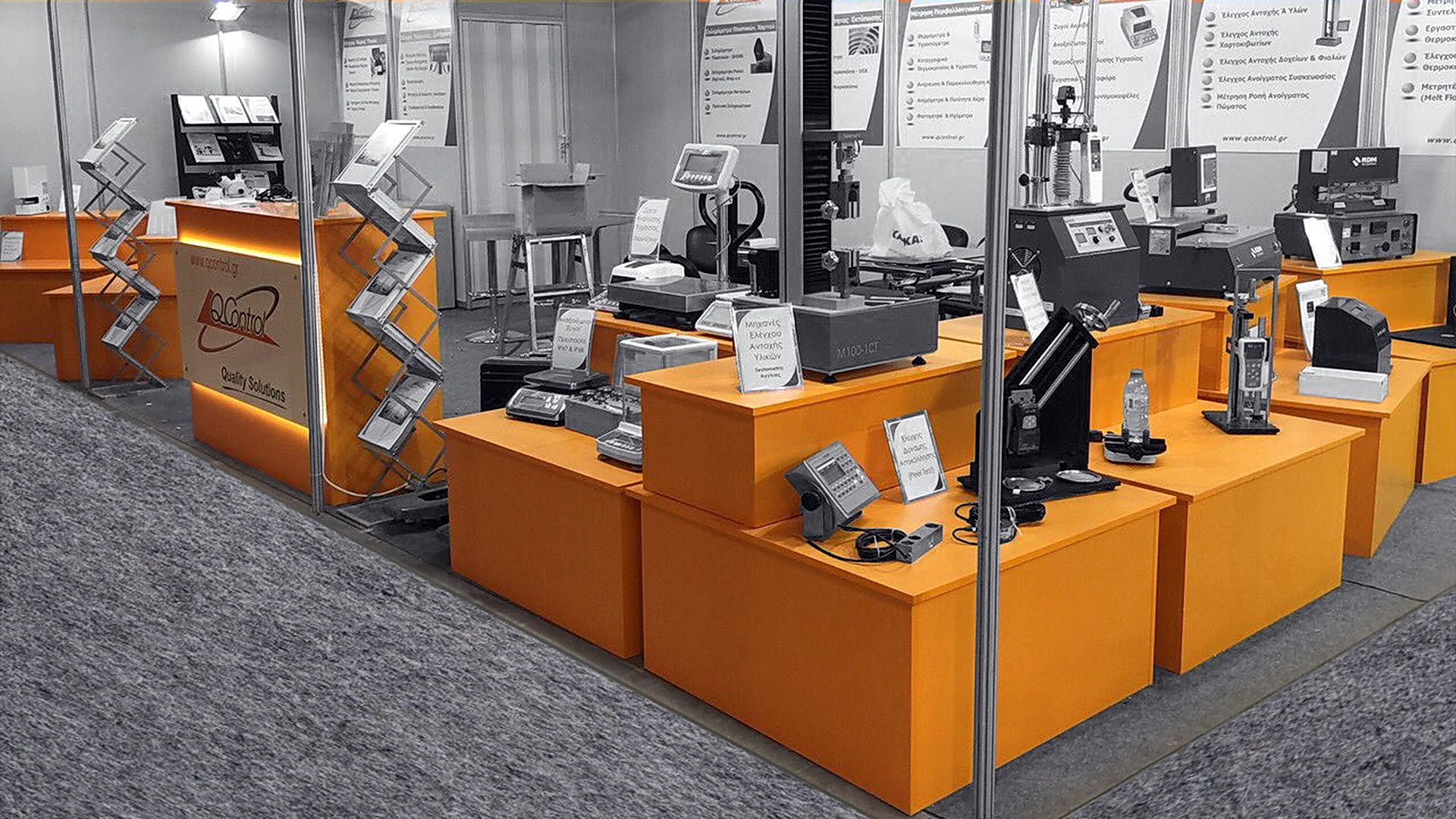 Collapsible Portable Display Stands/Boxes With Built-In Storage Space ...