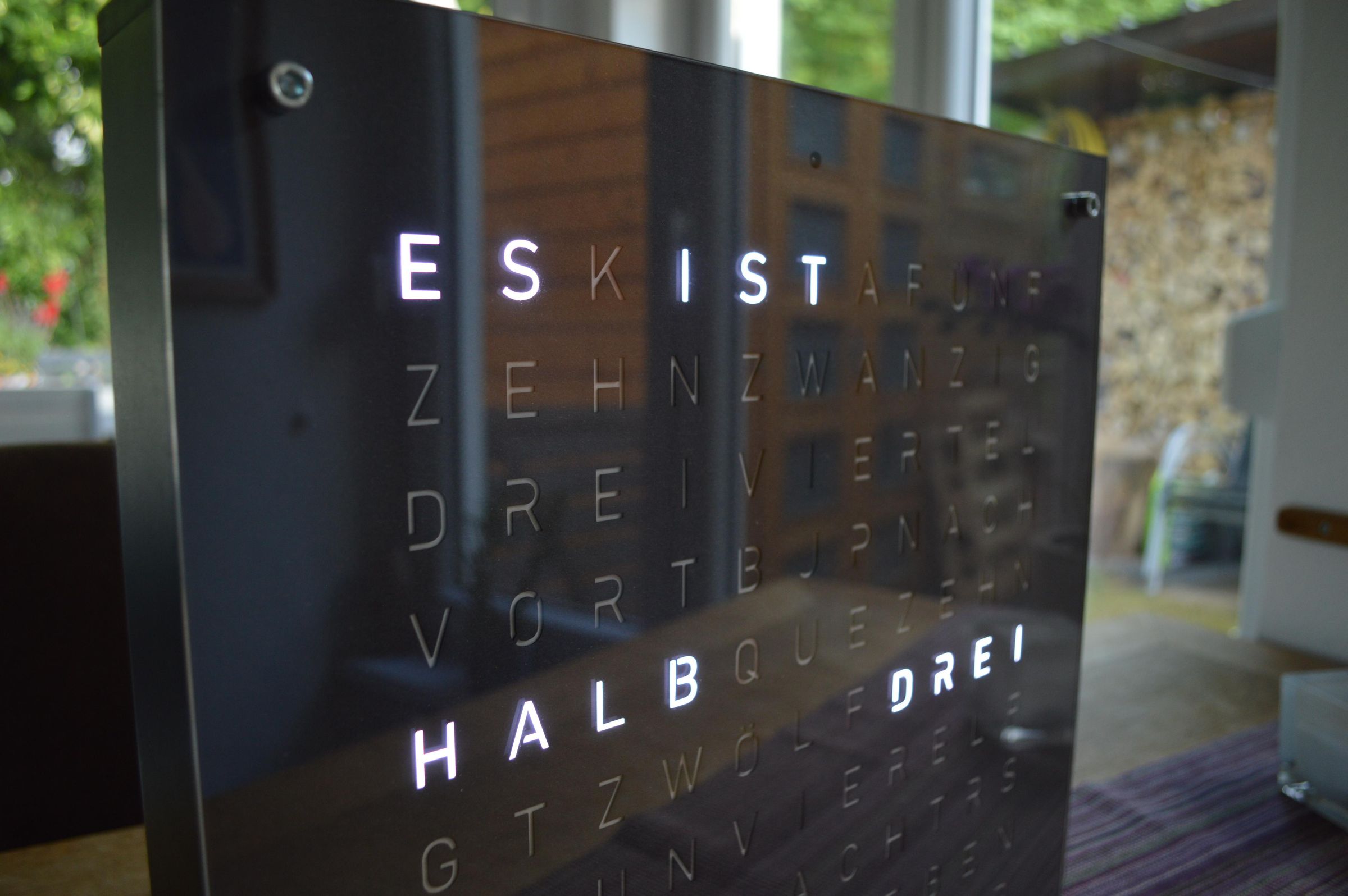 Word Clock (German Layout) : 8 Steps - Instructables