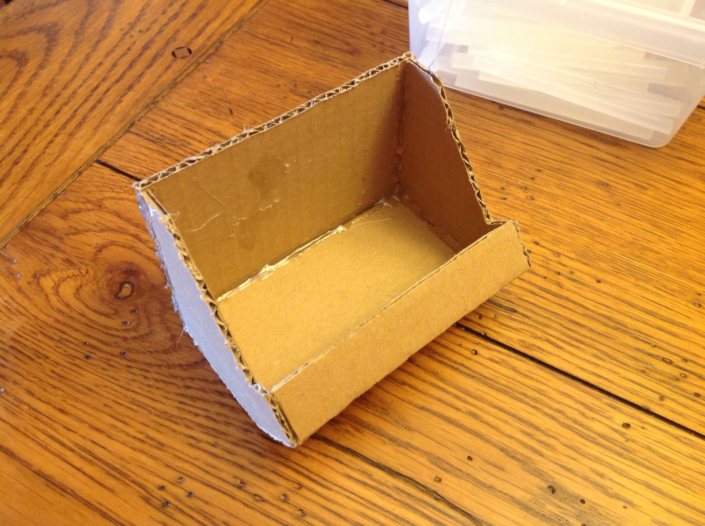 Cardboard Phone Stand : 3 Steps (with Pictures) - Instructables