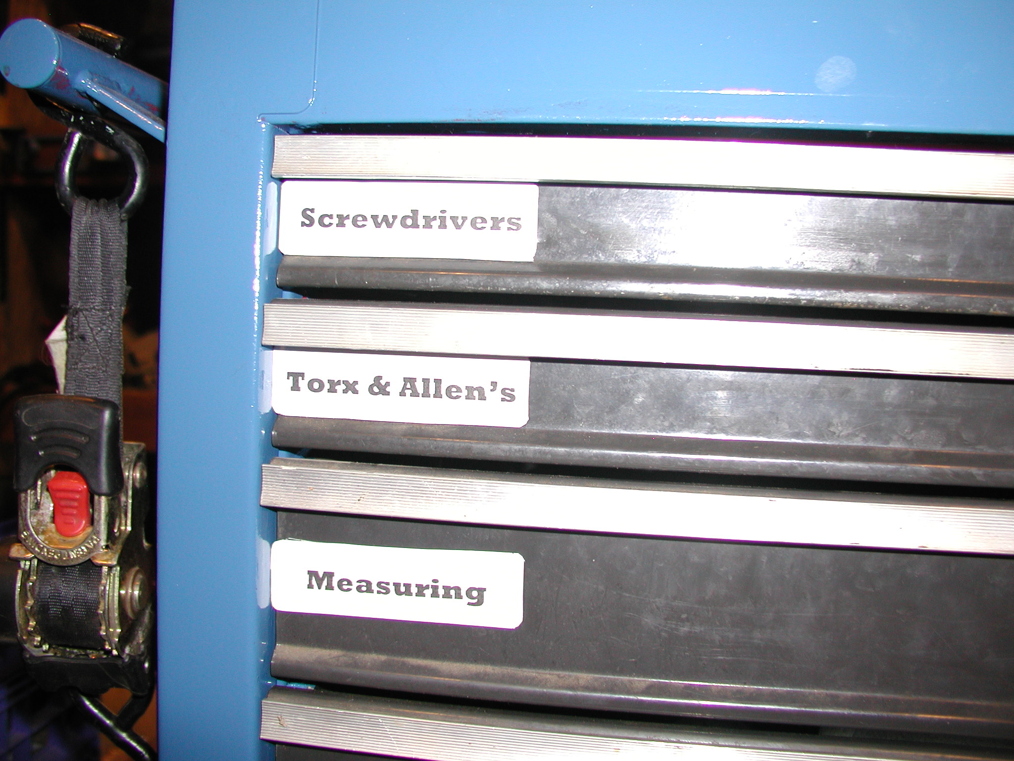 Recycled Tool Box Magnetic Labels : 8 Steps (with Pictures) - Instructables