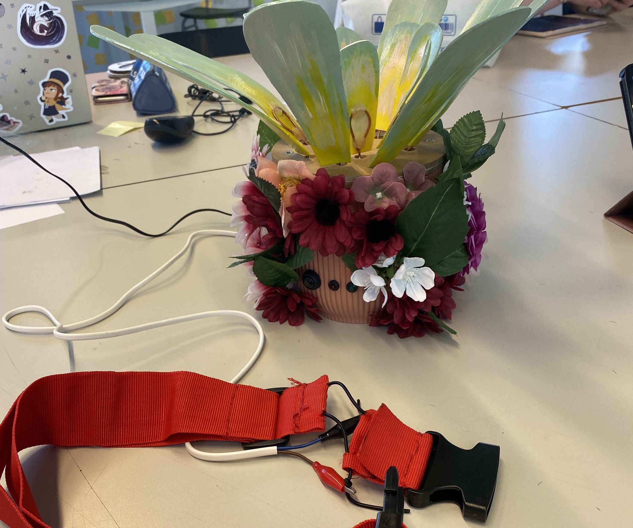 Breathing Flower : 9 Steps - Instructables