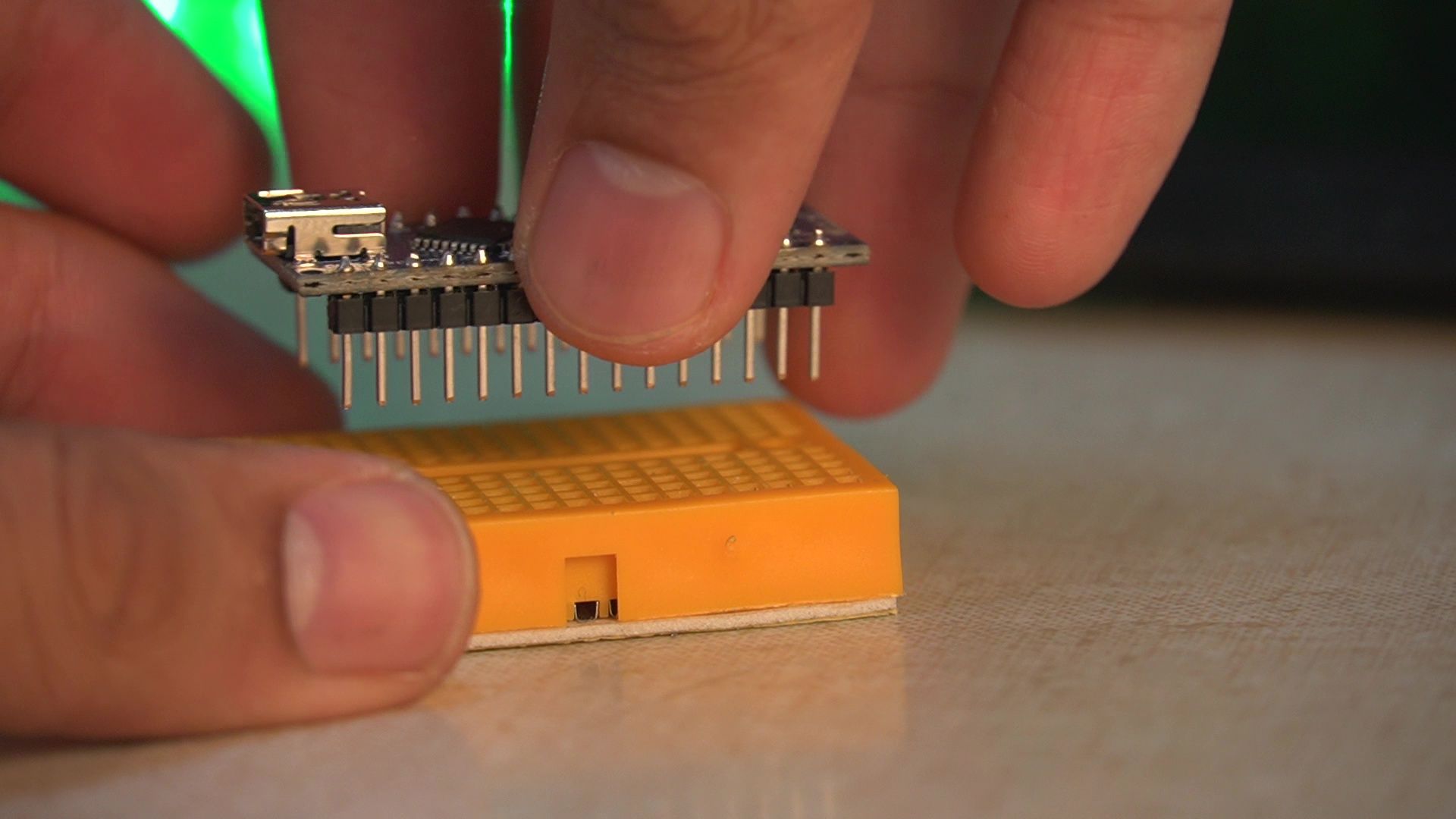 How to Make an Arduino Weather Station With DHT11 Temperature and ...