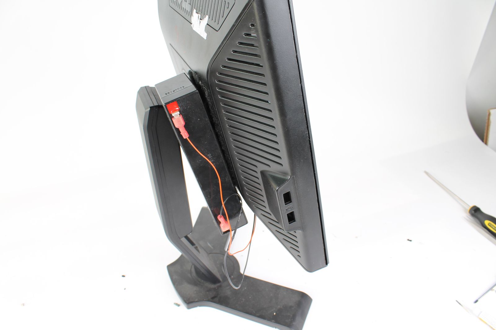 Dummy Monitor for Photo Shoots and Product Demos : 11 Steps (with ...