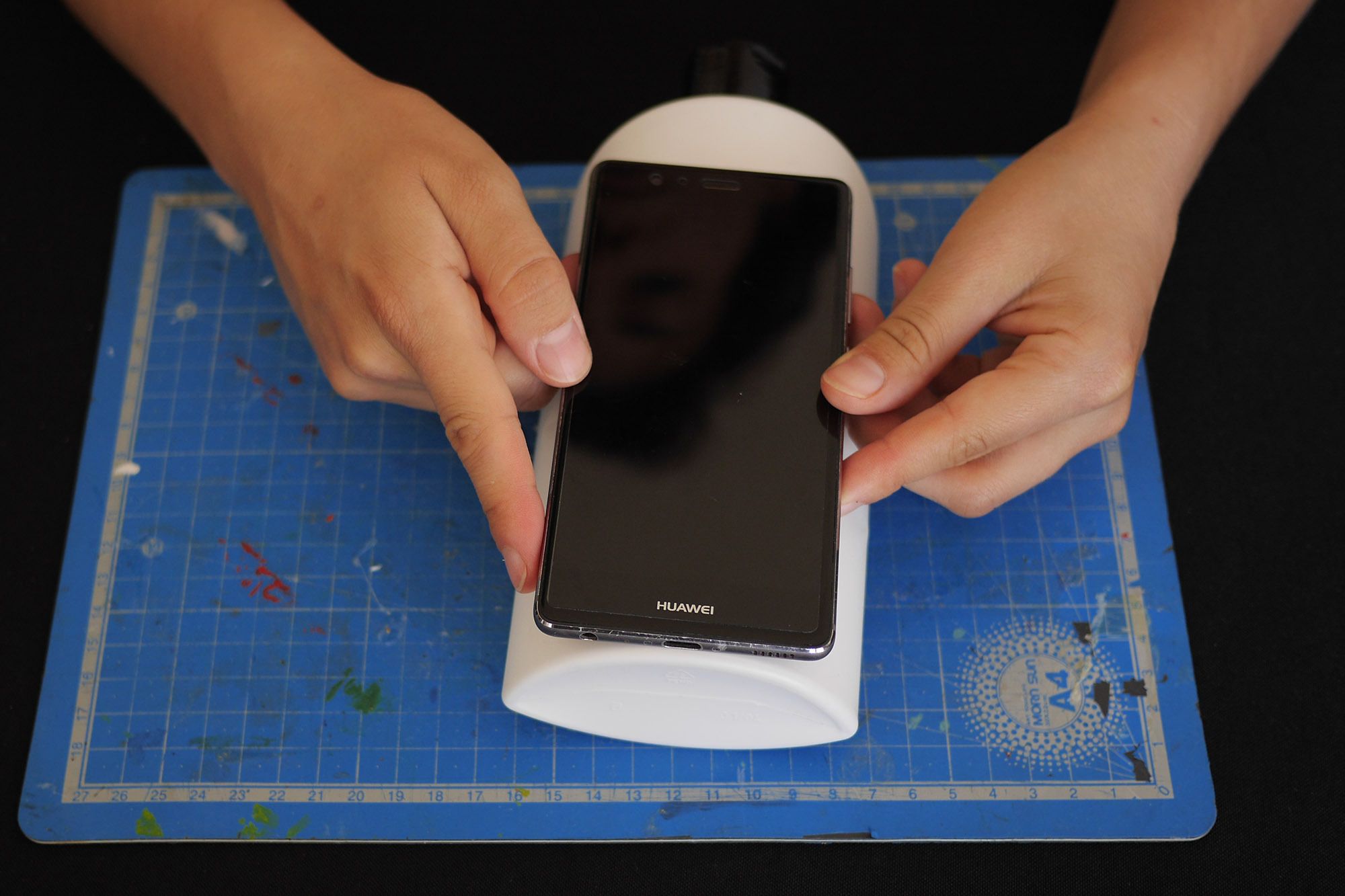 DYI Hanging Phone Case : 8 Steps (with Pictures) - Instructables