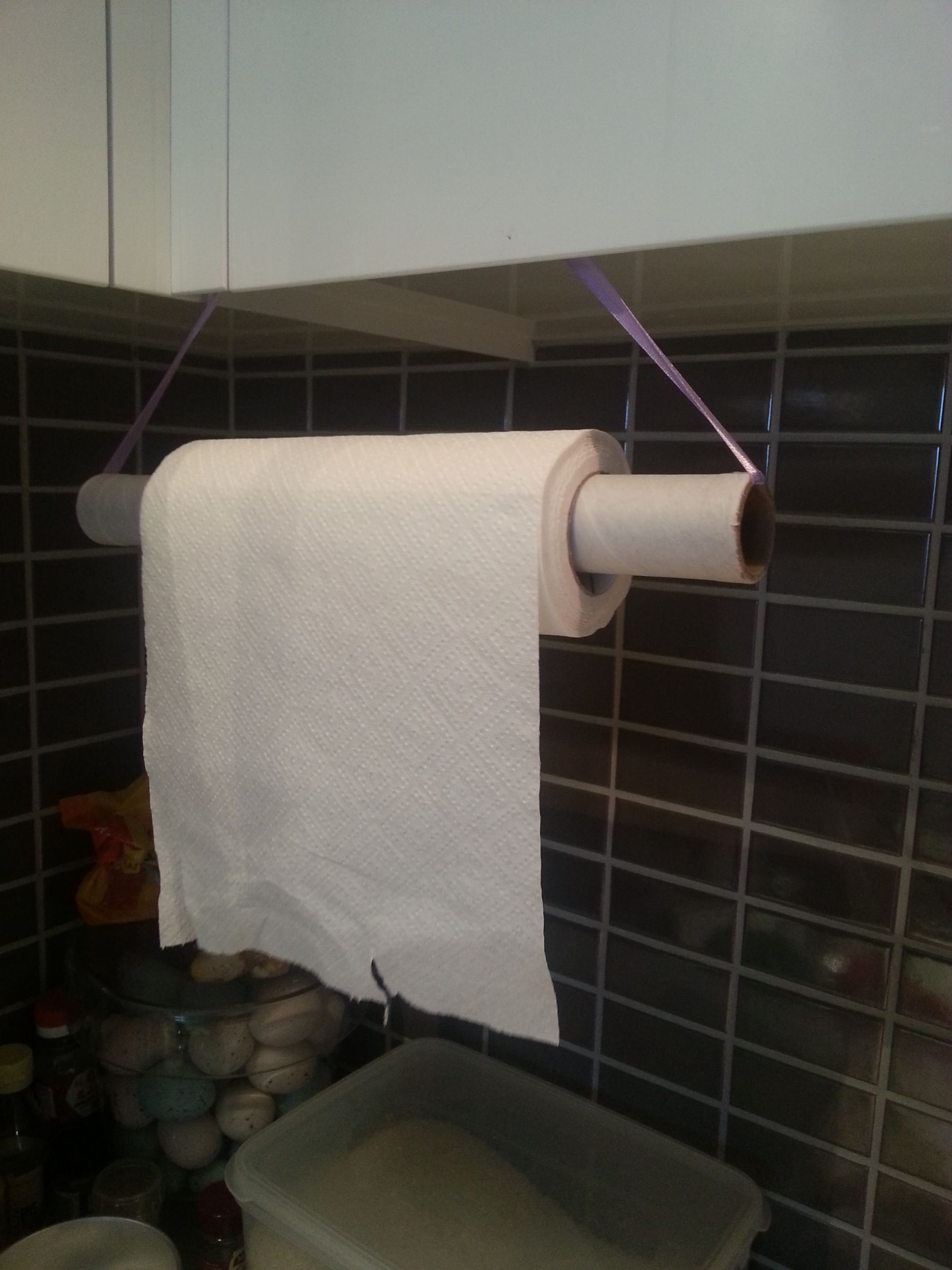 Super Easy Kitchen Roll : 6 Steps - Instructables