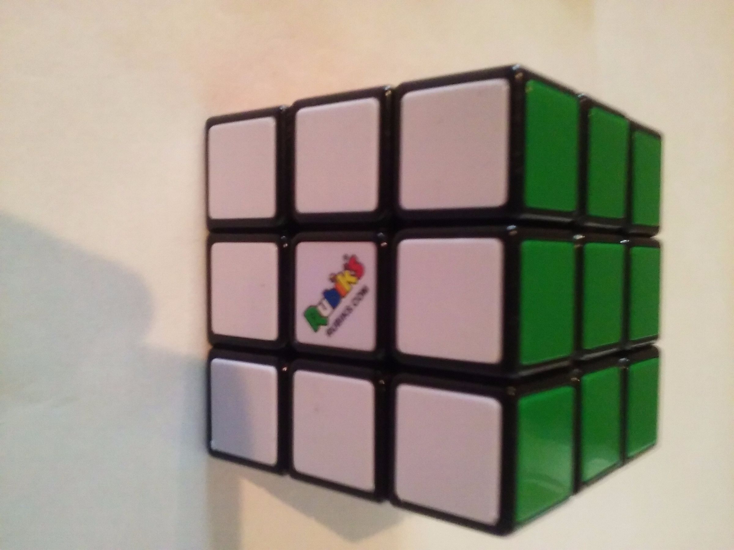 Rubik's Cube Tricks: Two Faced Checkerboard : 3 Steps - Instructables