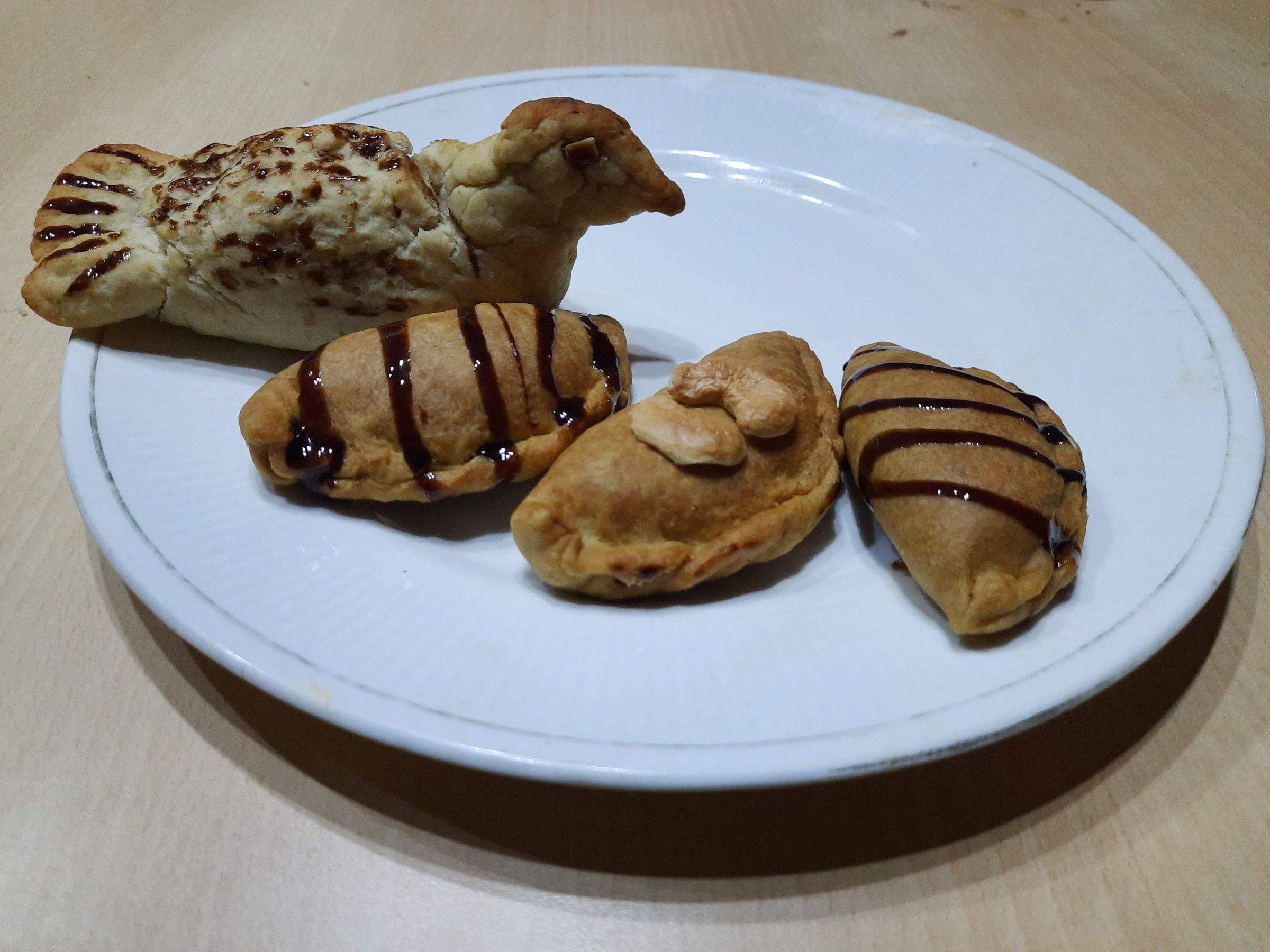 Half Moon Stuffed Cookies : 13 Steps (with Pictures) - Instructables