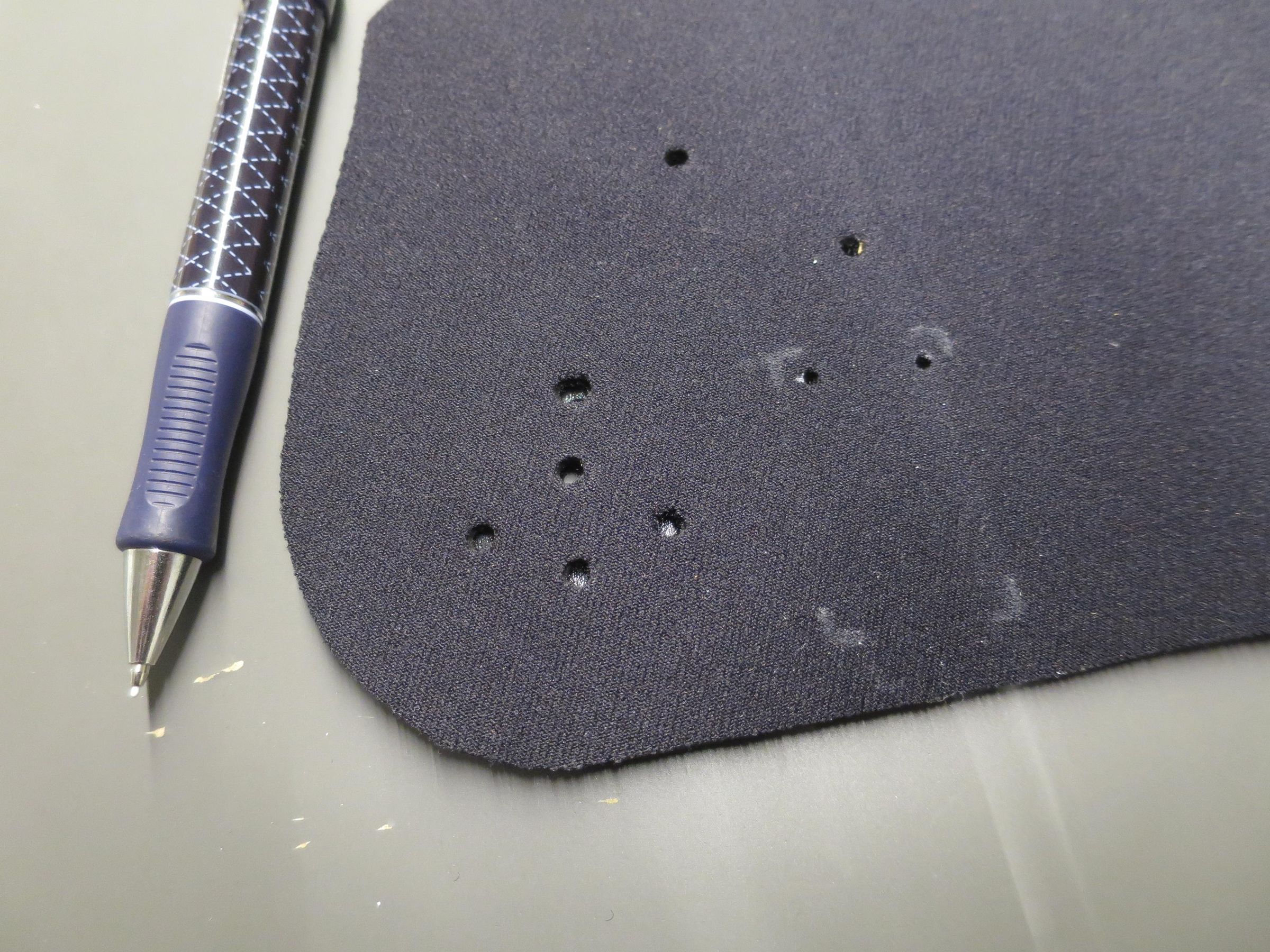 ‘HYBRID’ VR Data Gloves for Meta Quest + Vive Puck : 10 Steps (with ...