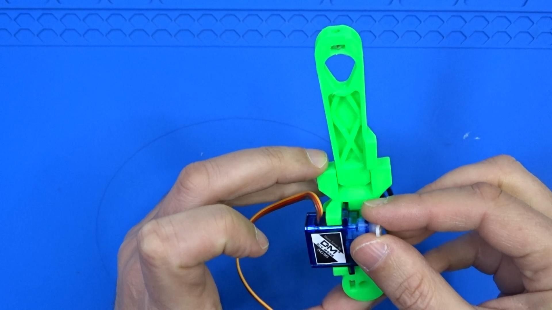 Eggduino - Eggbot - SphereBot - the Machine for Drawing on Eggs : 9 ...