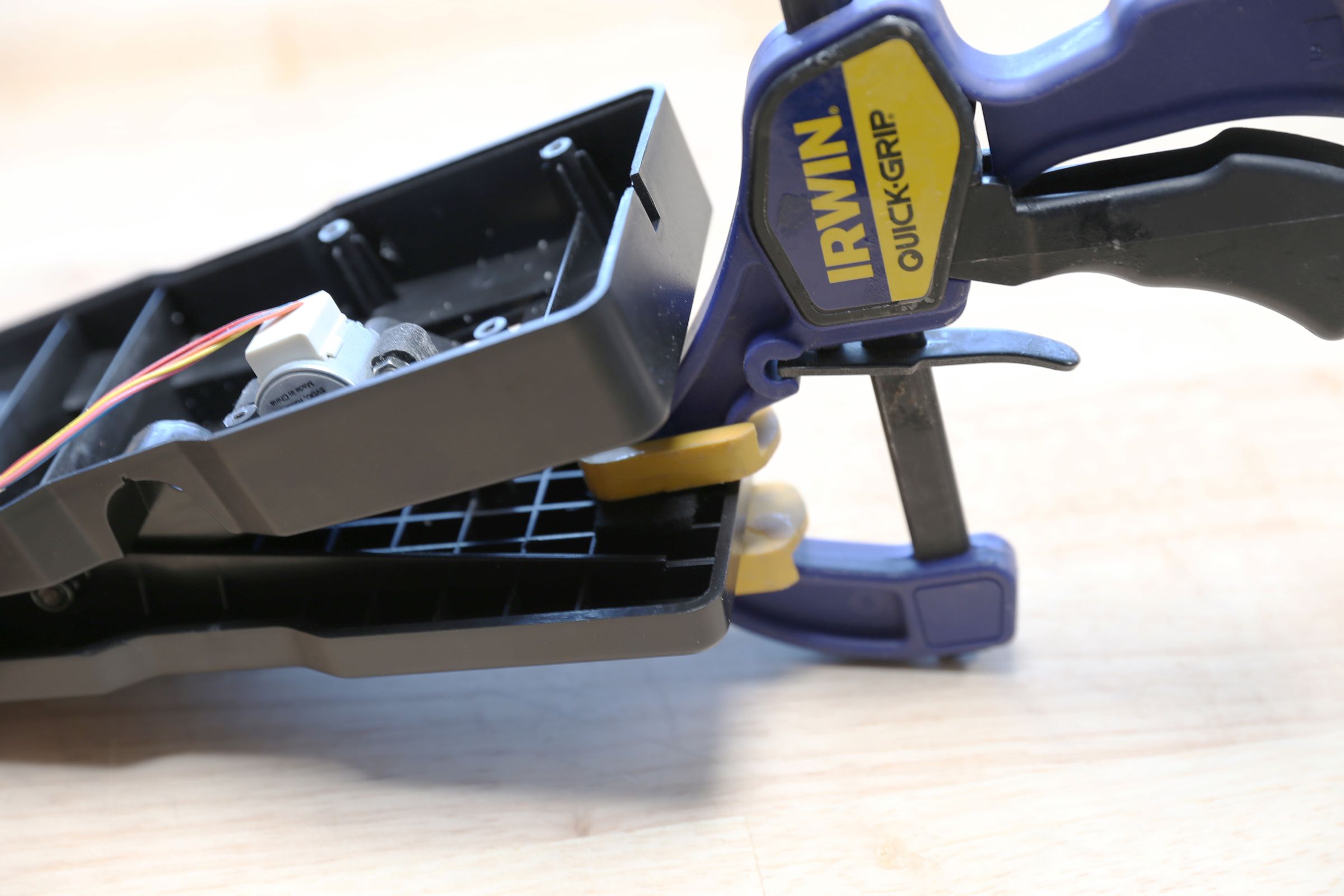 Shaky Leg Power Generator : 19 Steps (with Pictures) - Instructables