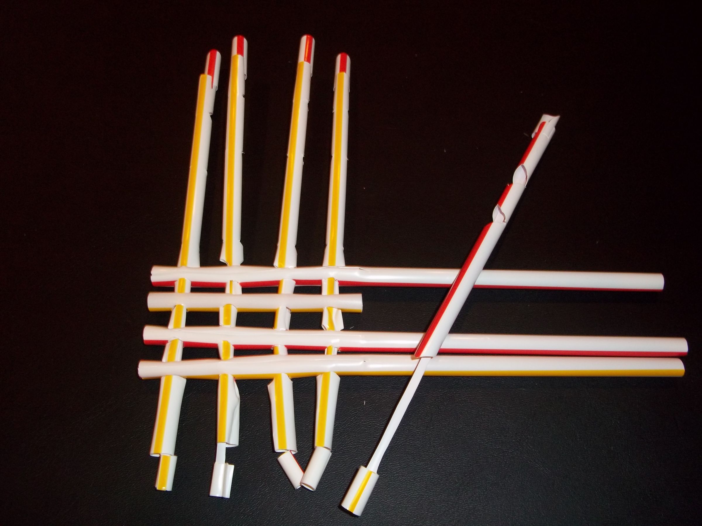 Mechanical Hand Using Only Fast Food Straws - Straw Builder Project #1 ...