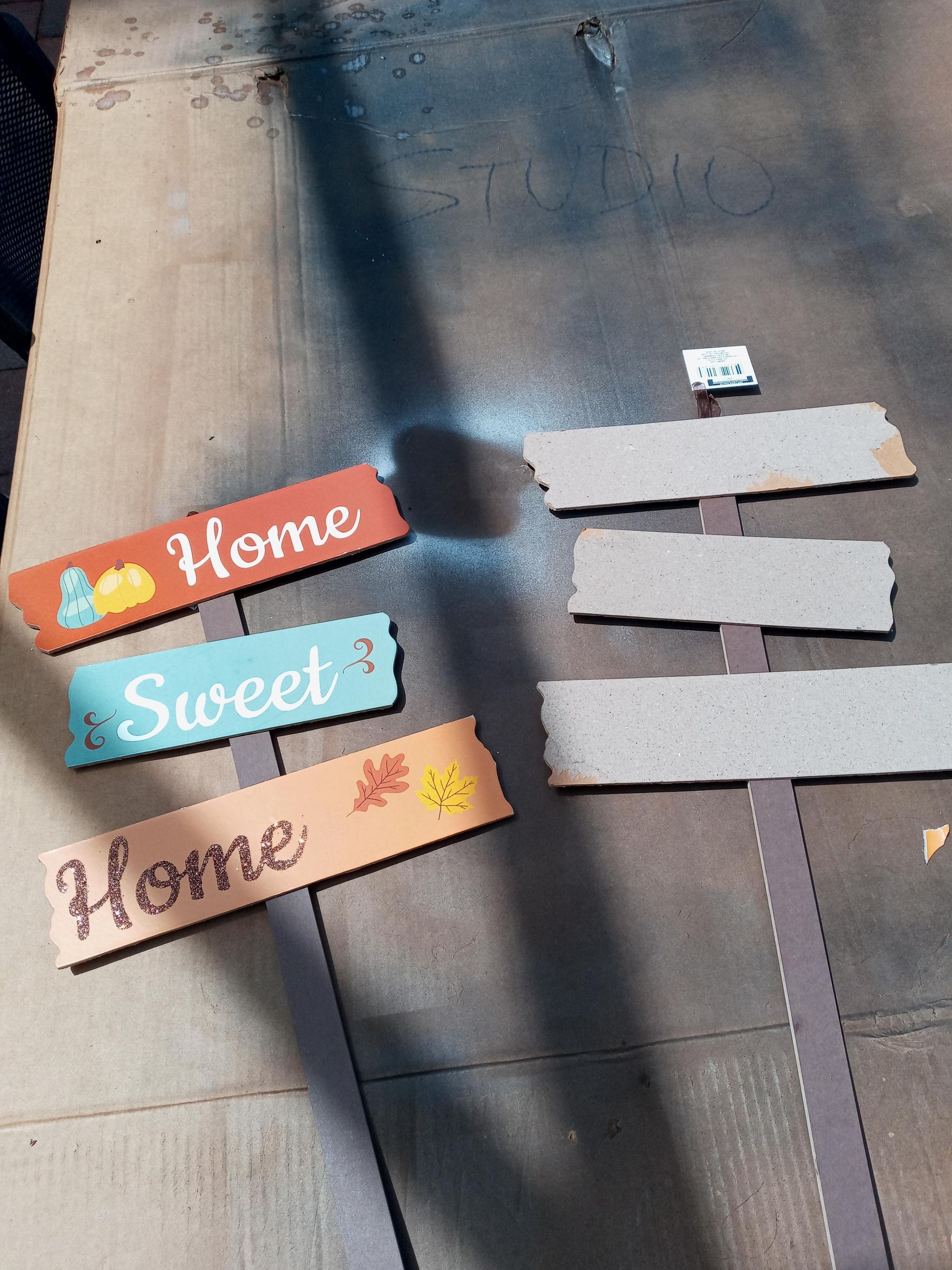 Horror Movie Towns Directional Sign : 5 Steps (with Pictures ...