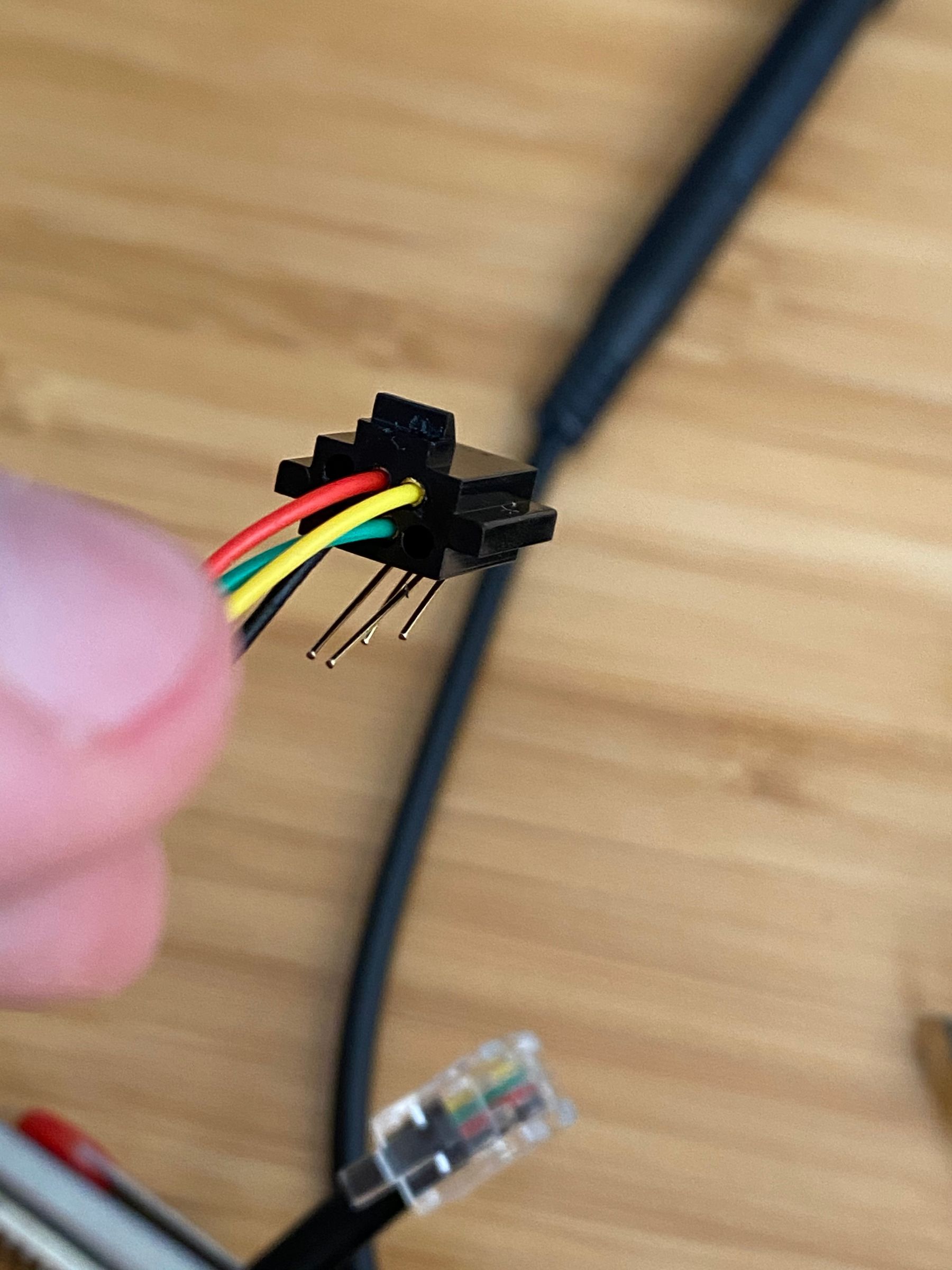 Apple M0110 Keyboard Crossover Adapter : 3 Steps (with Pictures ...