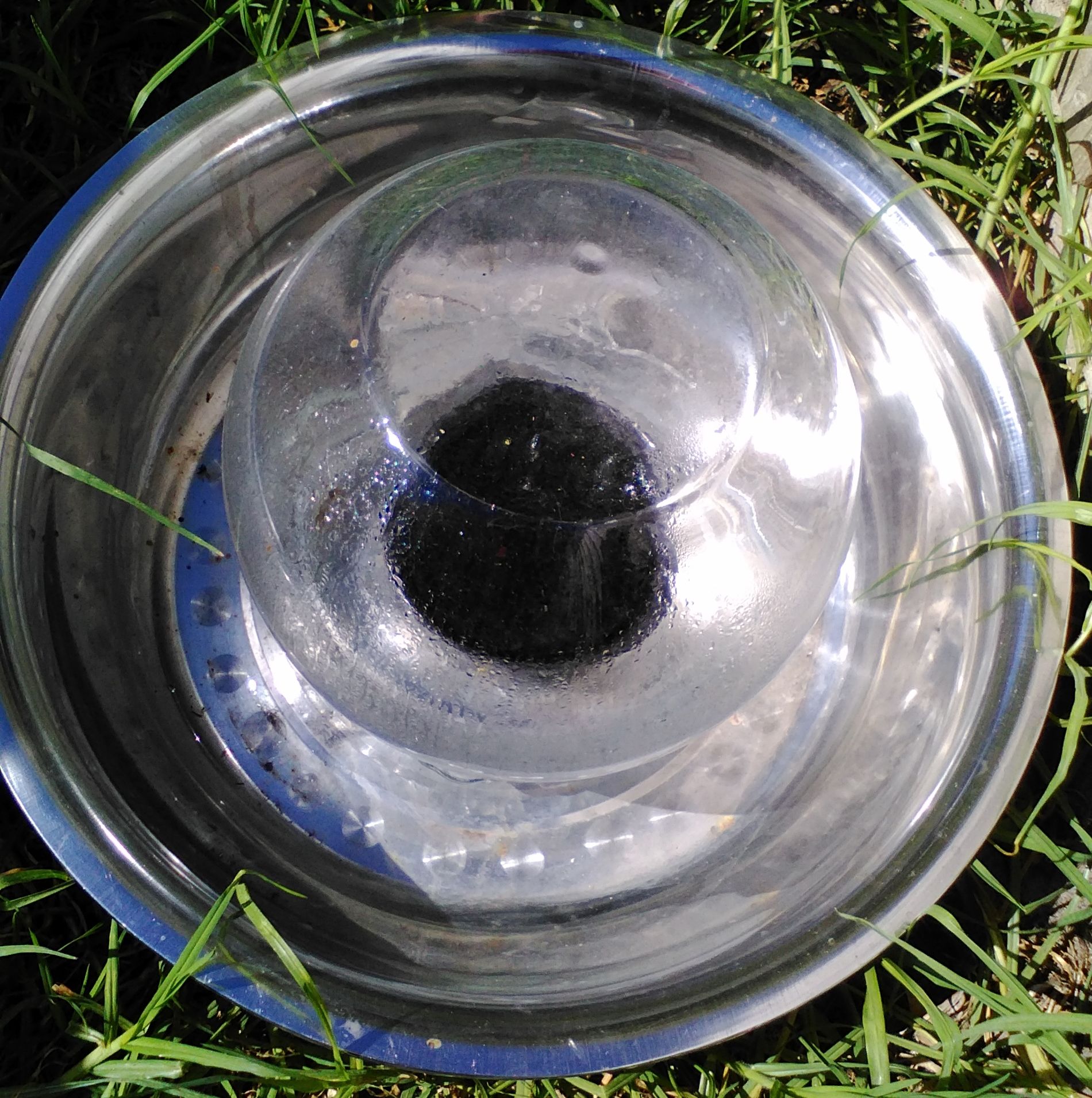 Fishbowl Solar Distiller Outside Water Feature : 4 Steps - Instructables