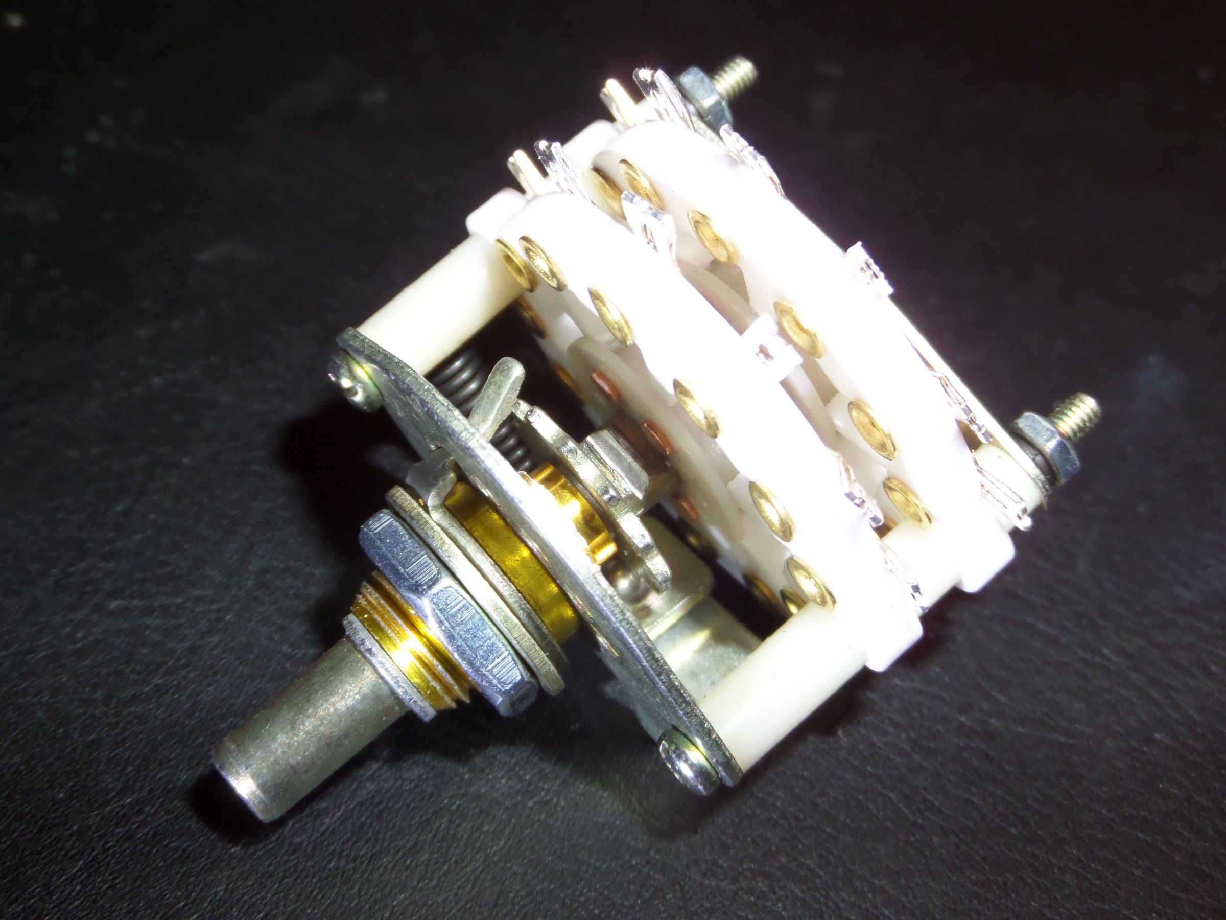Rotary USB Selector : 5 Steps (with Pictures) - Instructables