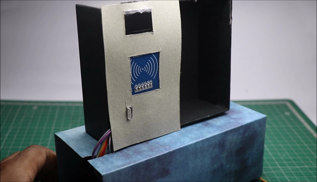 DIY RFID Based Book Locker System : 5 Steps (with Pictures) - Instructables