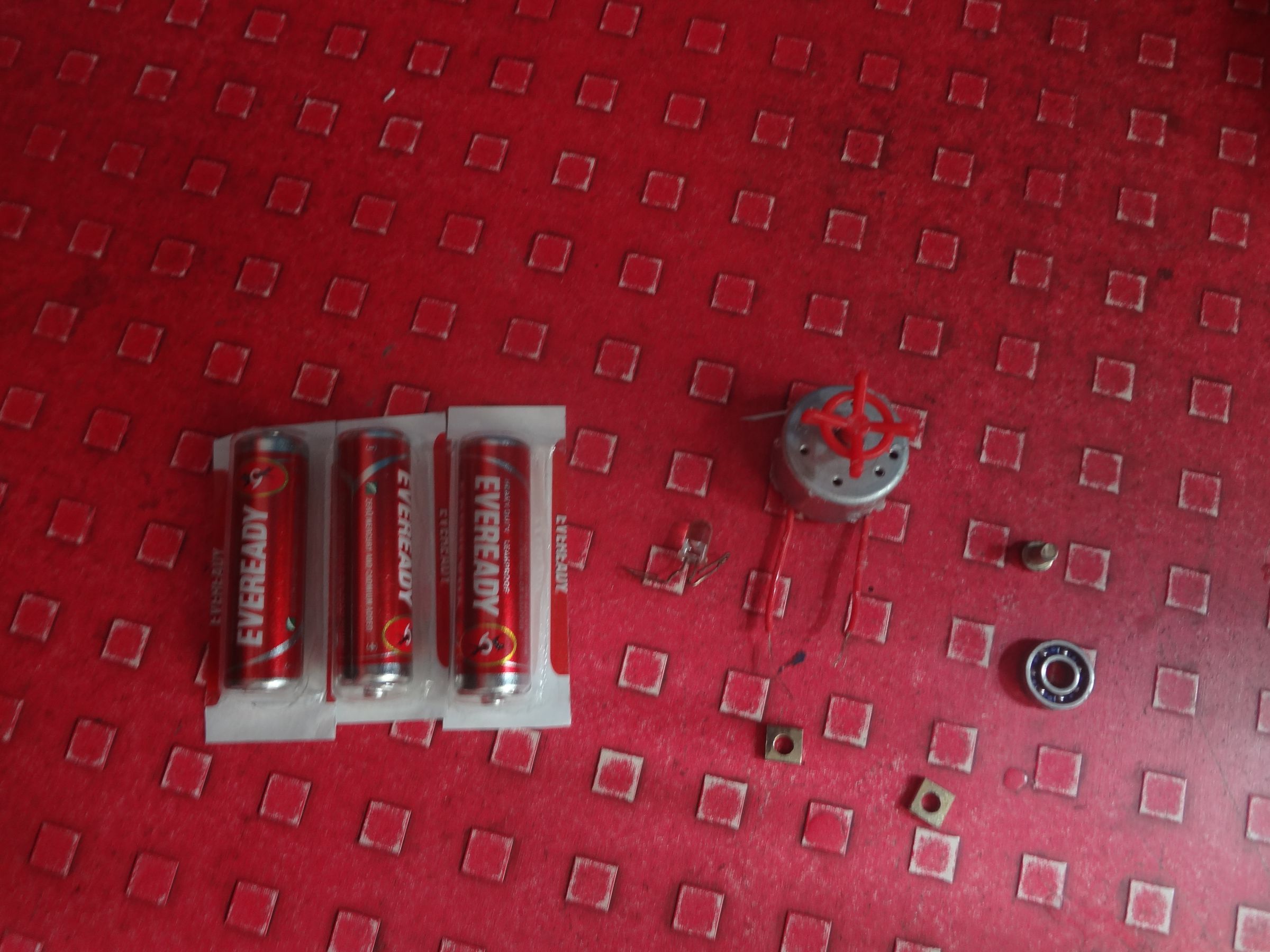 DIY Battery Powered Fidget Spinner(spins for 12hrs!) : 7 Steps (with ...