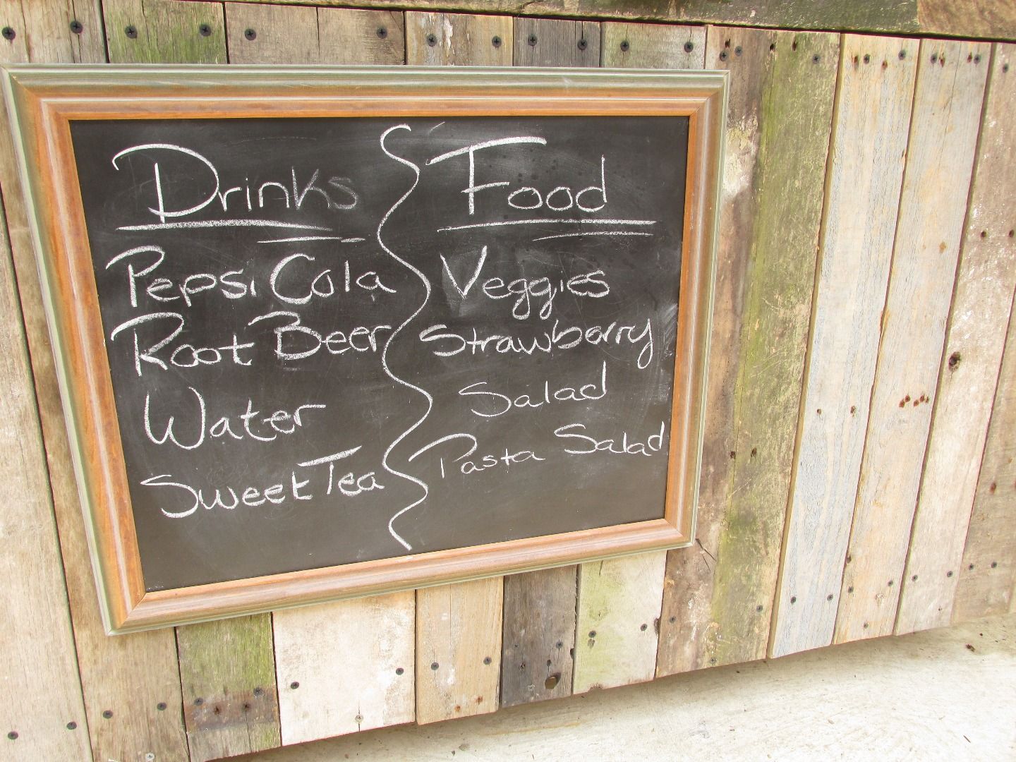 Awesome Rustic Cooler From Broken Refrigerator and Pallets : 11 Steps ...