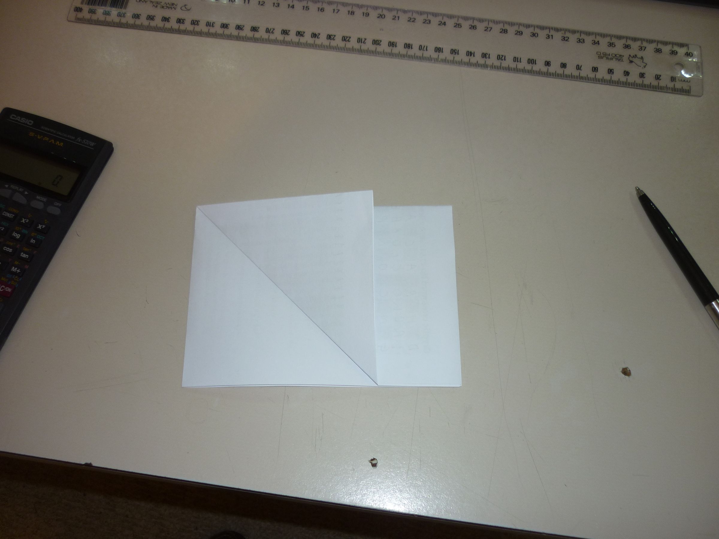 Sew an Octagonal Tablecloth Without a Pattern : 5 Steps - Instructables