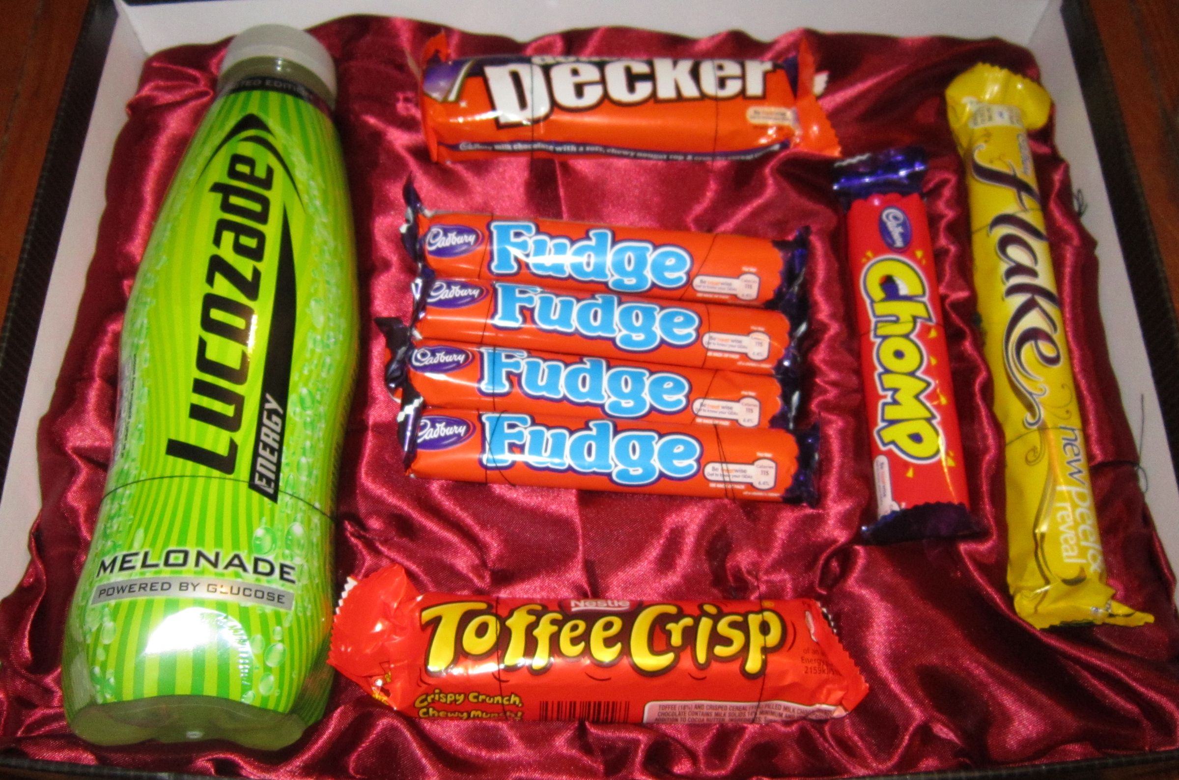 Custom-Fit Padded Gift Box : 4 Steps - Instructables