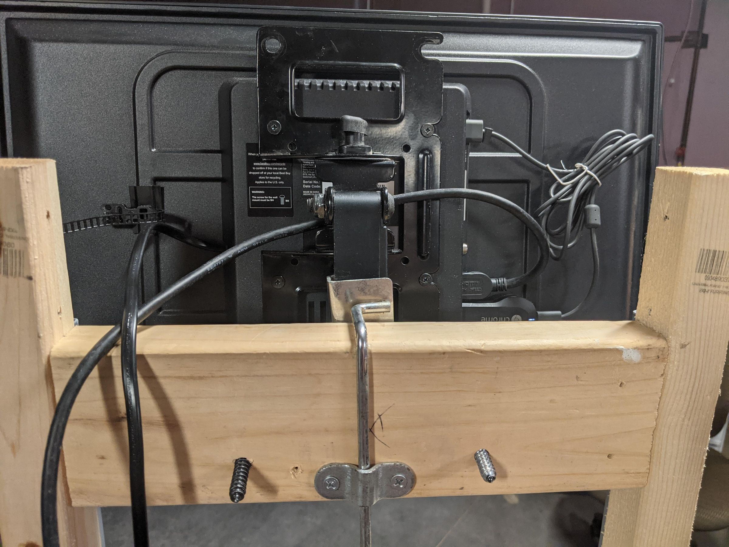 DIY Command Center - a Rolling Adjustable Height Desk on a Budget : 8 ...